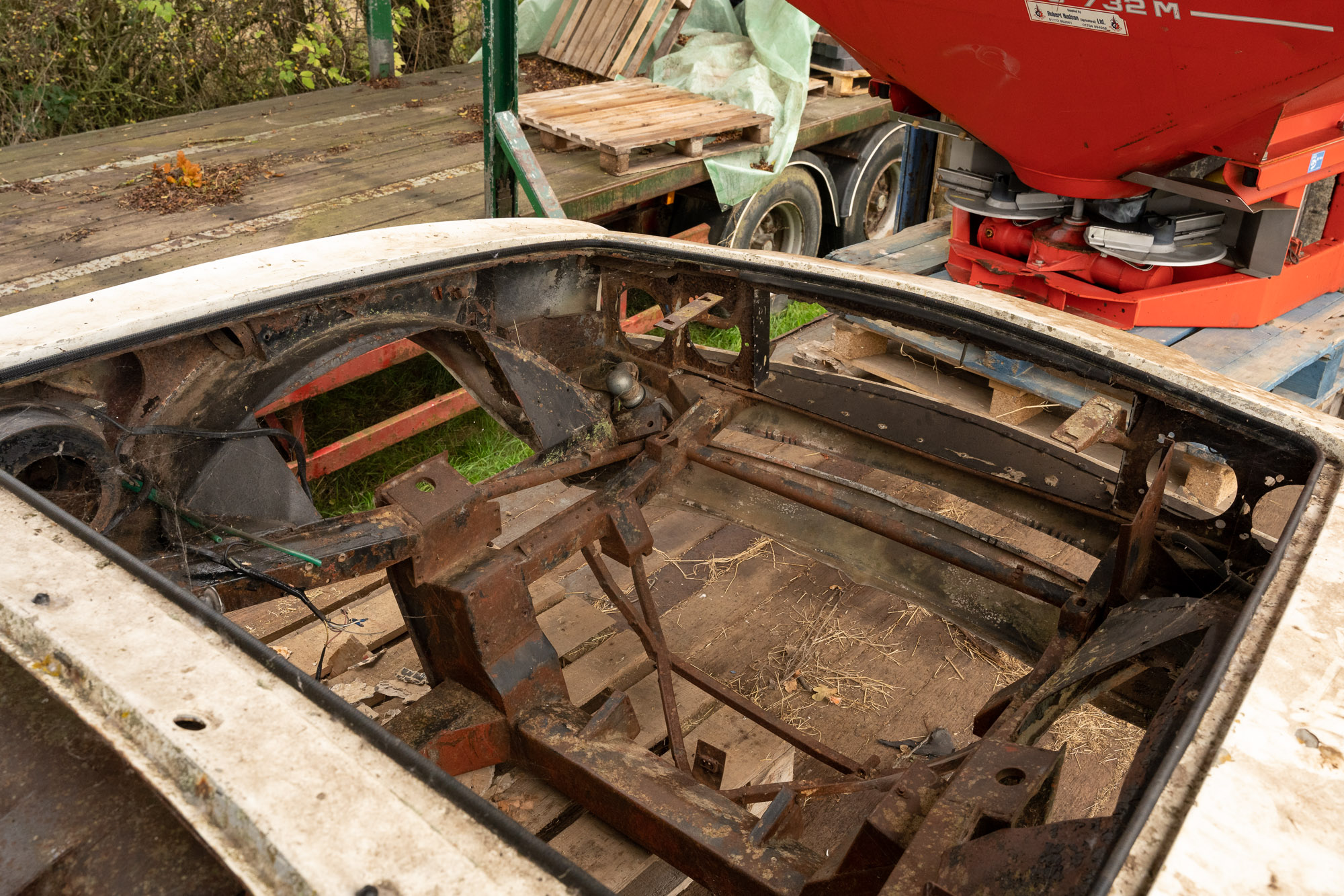 1969 ASTON MARTIN DBS SERIES 1 SHELL