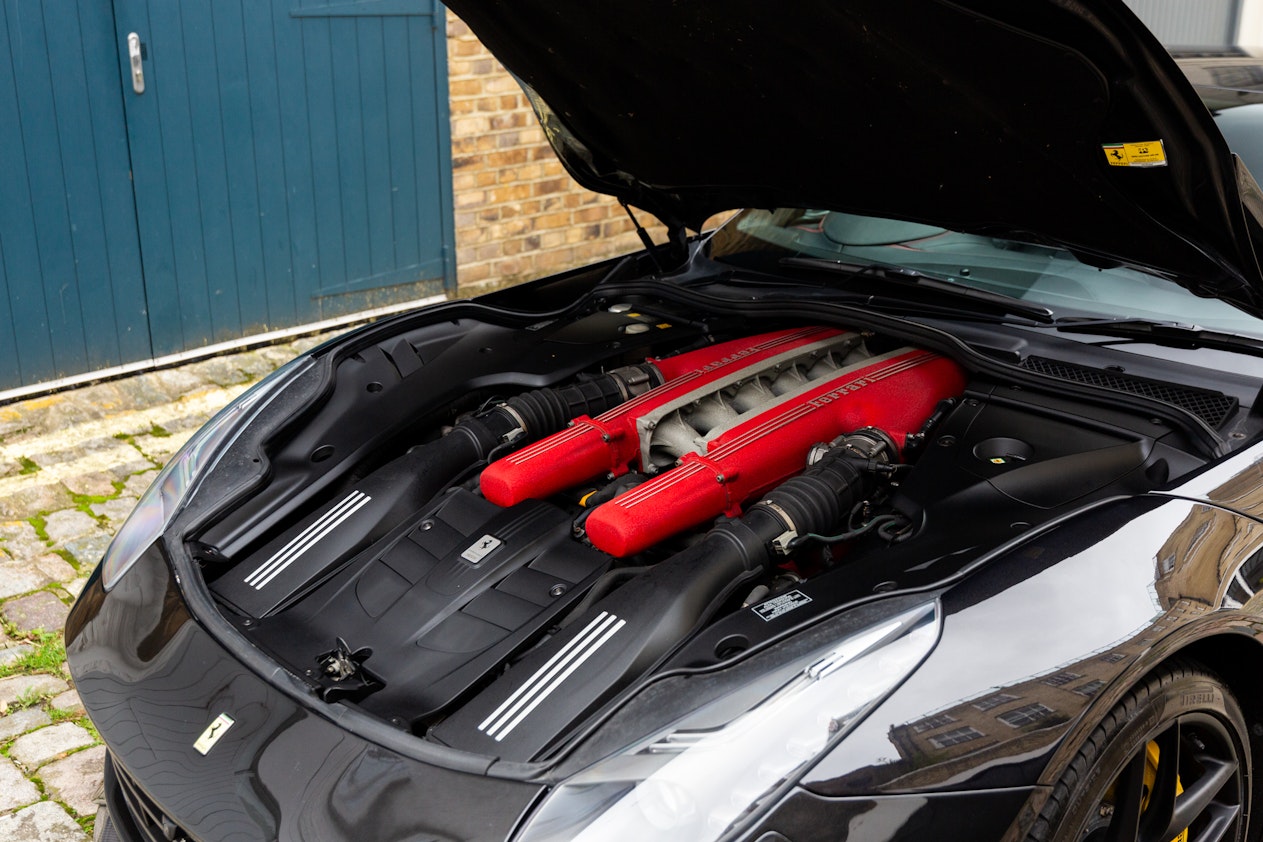 Ferrari F12 Engine Sound