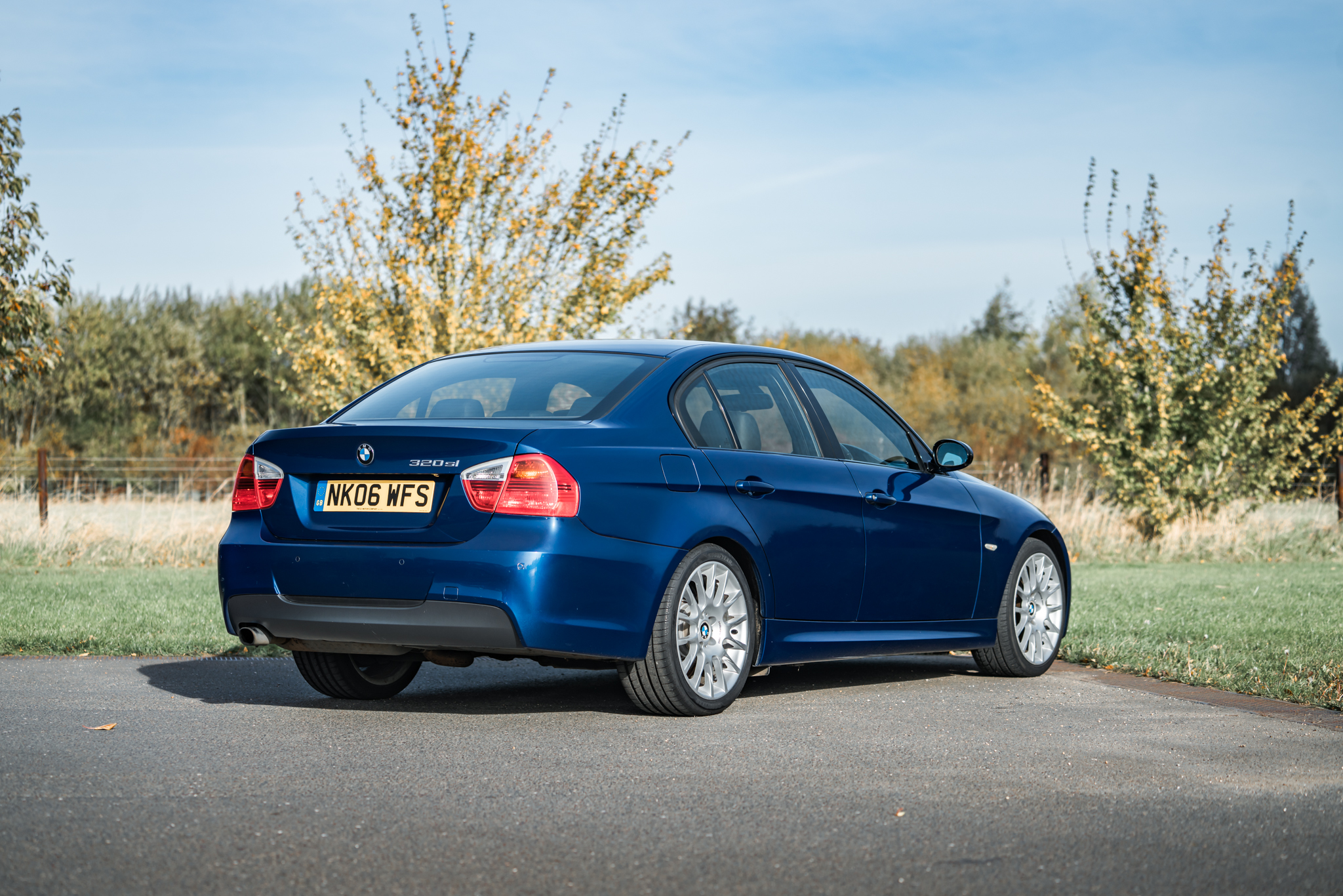 2006 BMW (E90) 320SI