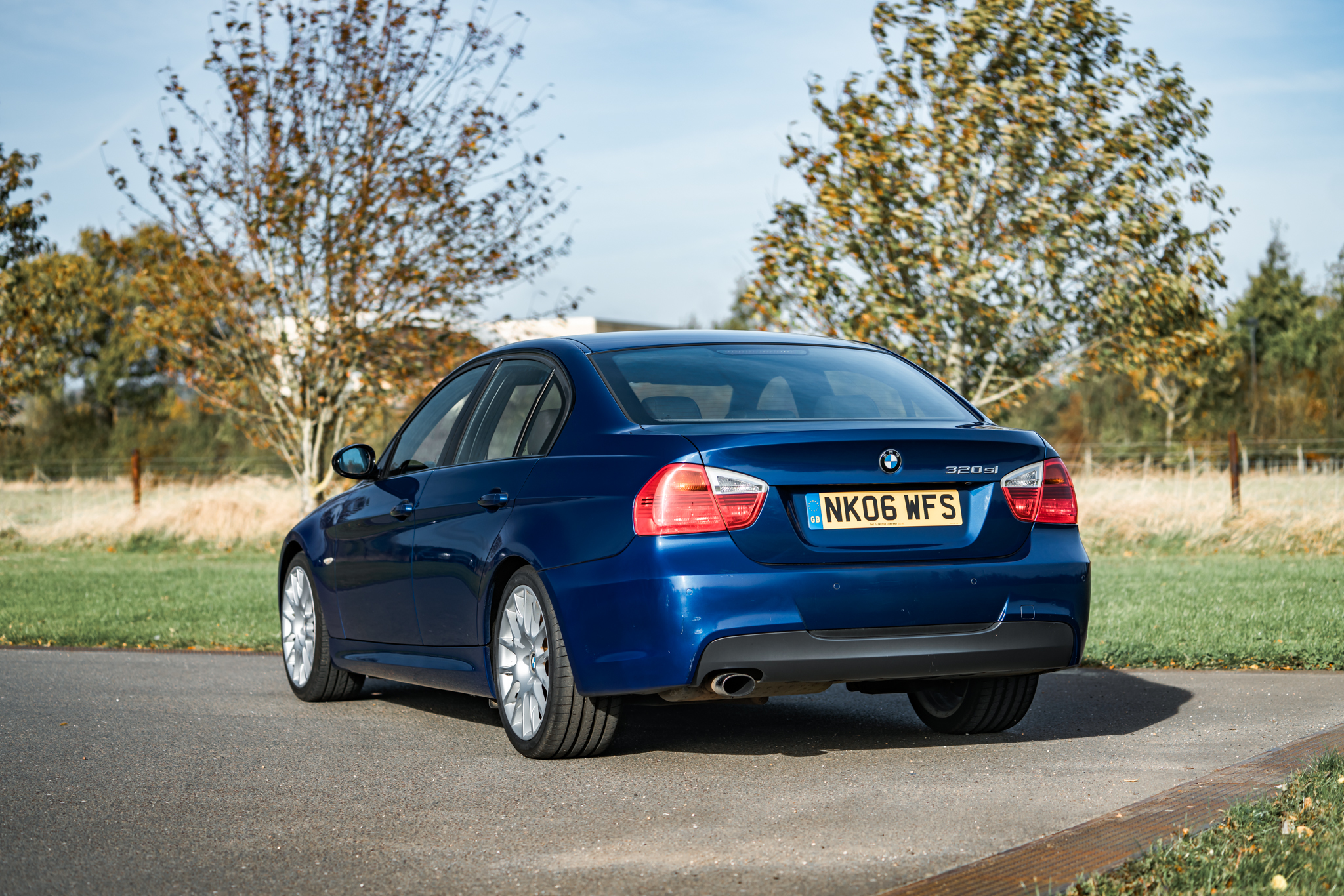 2006 BMW (E90) 320SI