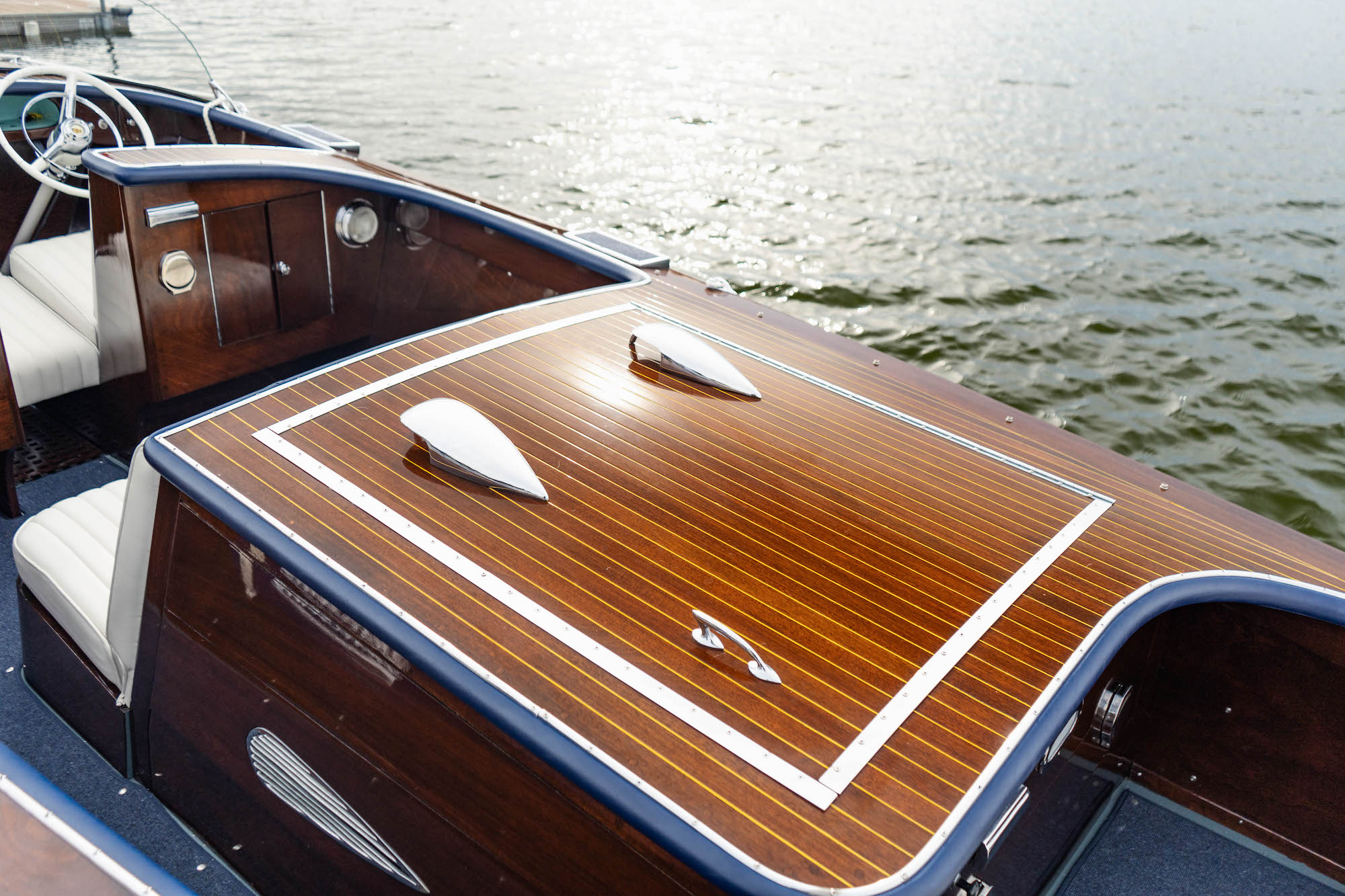 1956 DUKE 22' SPECIAL CLASSIC MOTORBOAT
