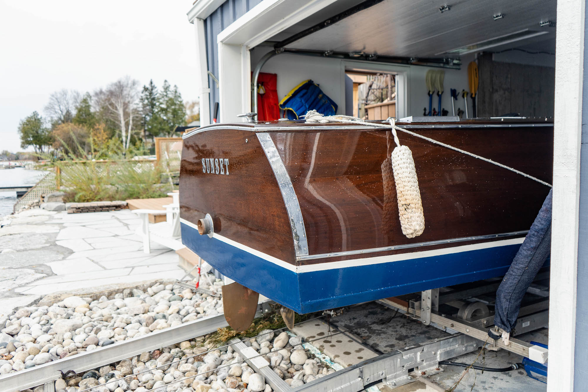 1956 DUKE 22' SPECIAL CLASSIC MOTORBOAT