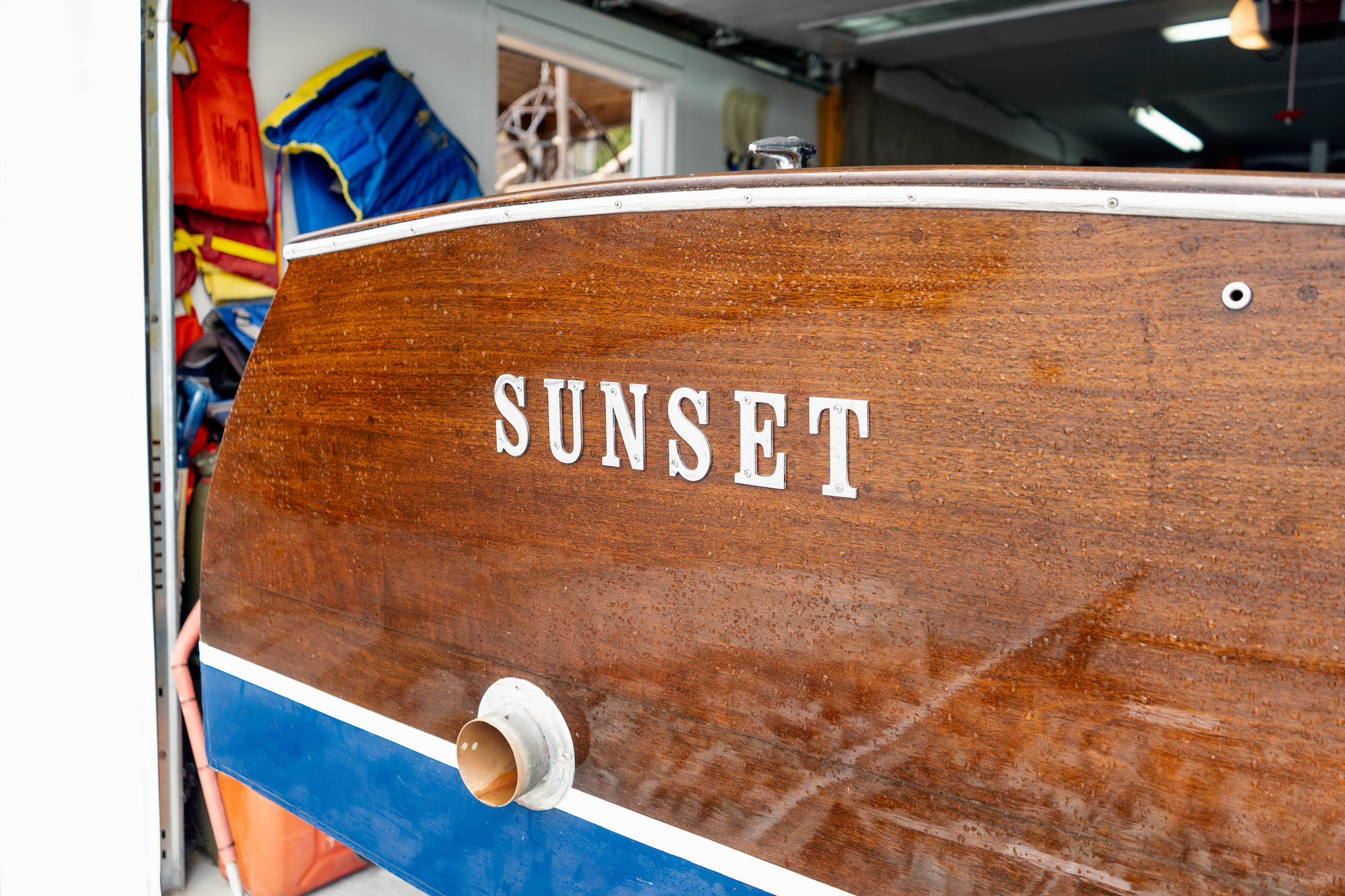 1956 DUKE 22' SPECIAL CLASSIC MOTORBOAT