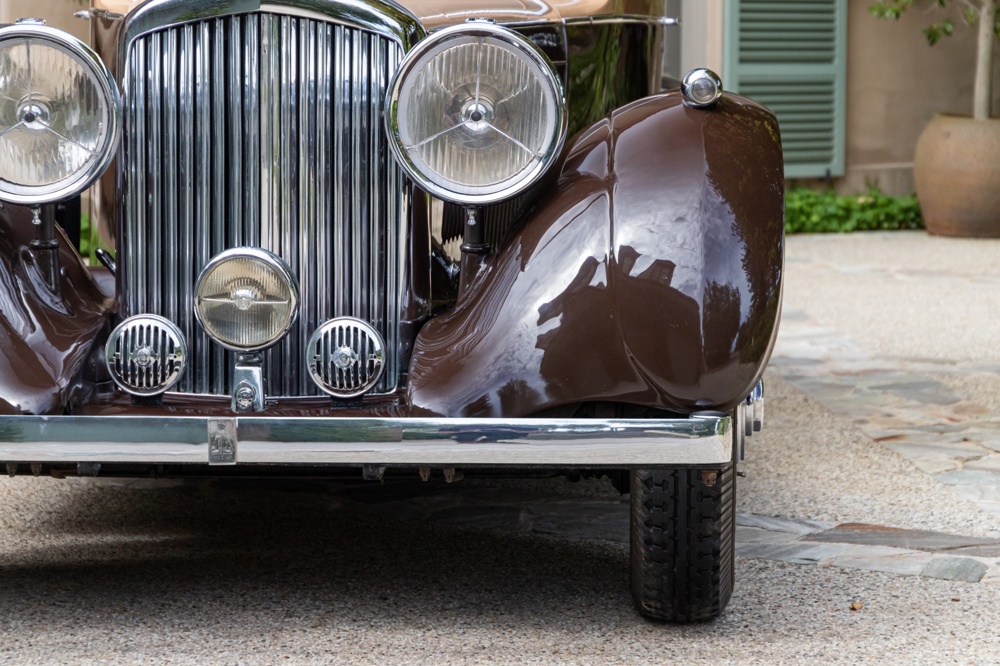 1937 BENTLEY 4¼ LITRE PARK WARD PILLARLESS SALOON for sale by auction ...