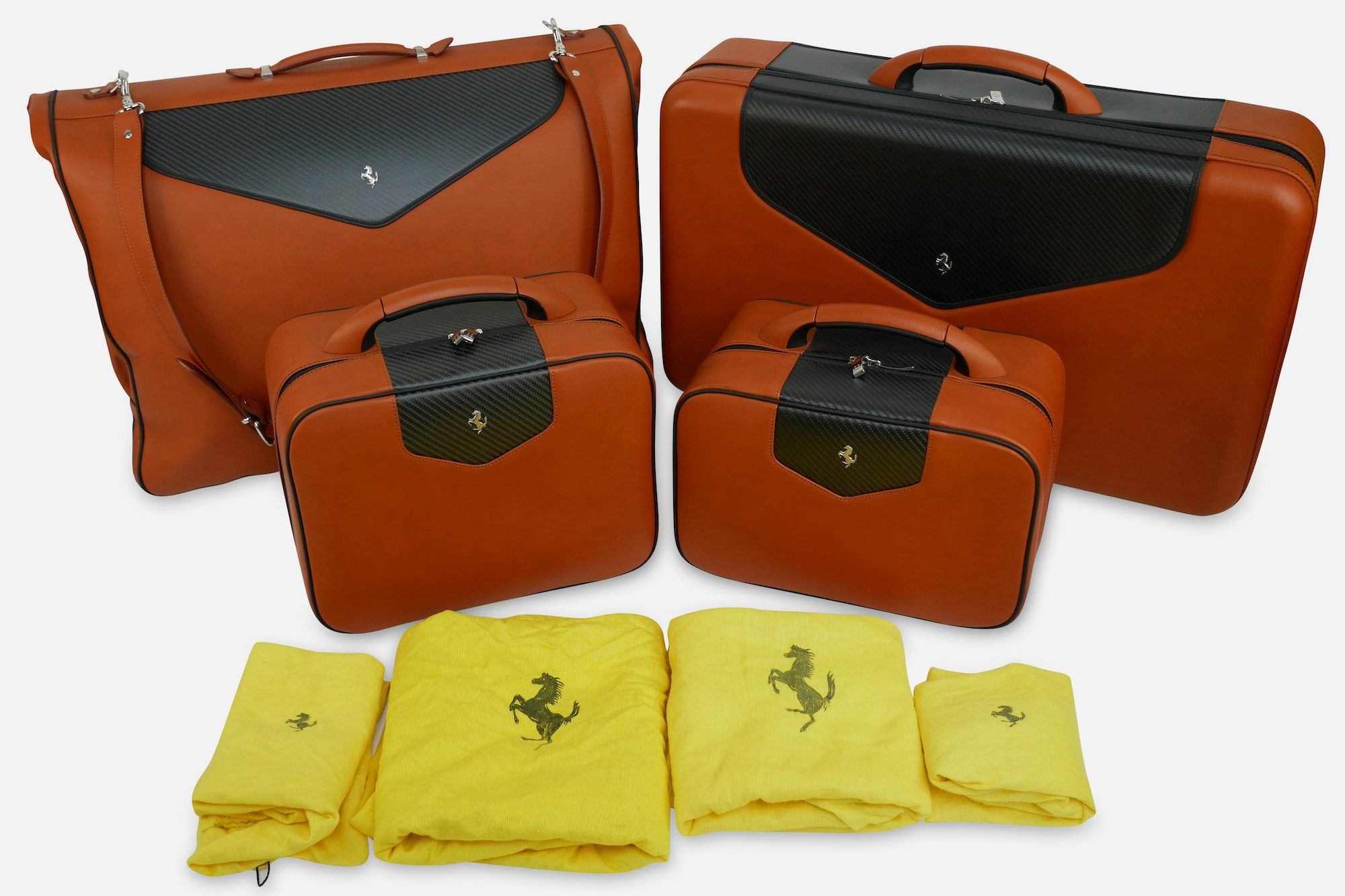 FERRARI 575 SUPERAMERICA LUGGAGE SET