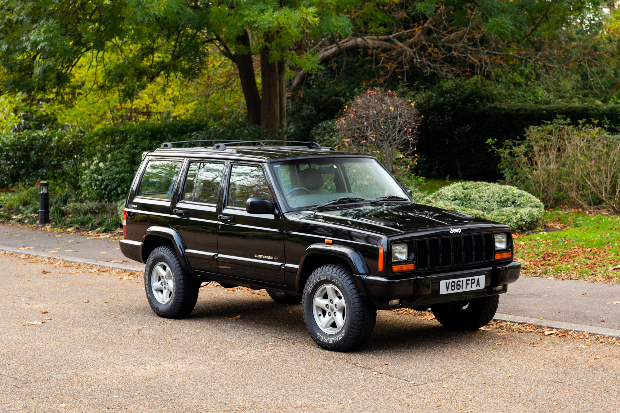 1999 JEEP CHEROKEE - ORVIS EDITION for sale by auction in Teddington ...