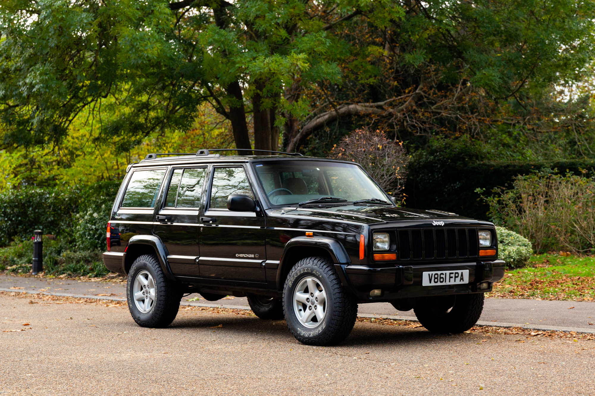 1999 JEEP CHEROKEE - ORVIS EDITION for sale by auction in Teddington ...