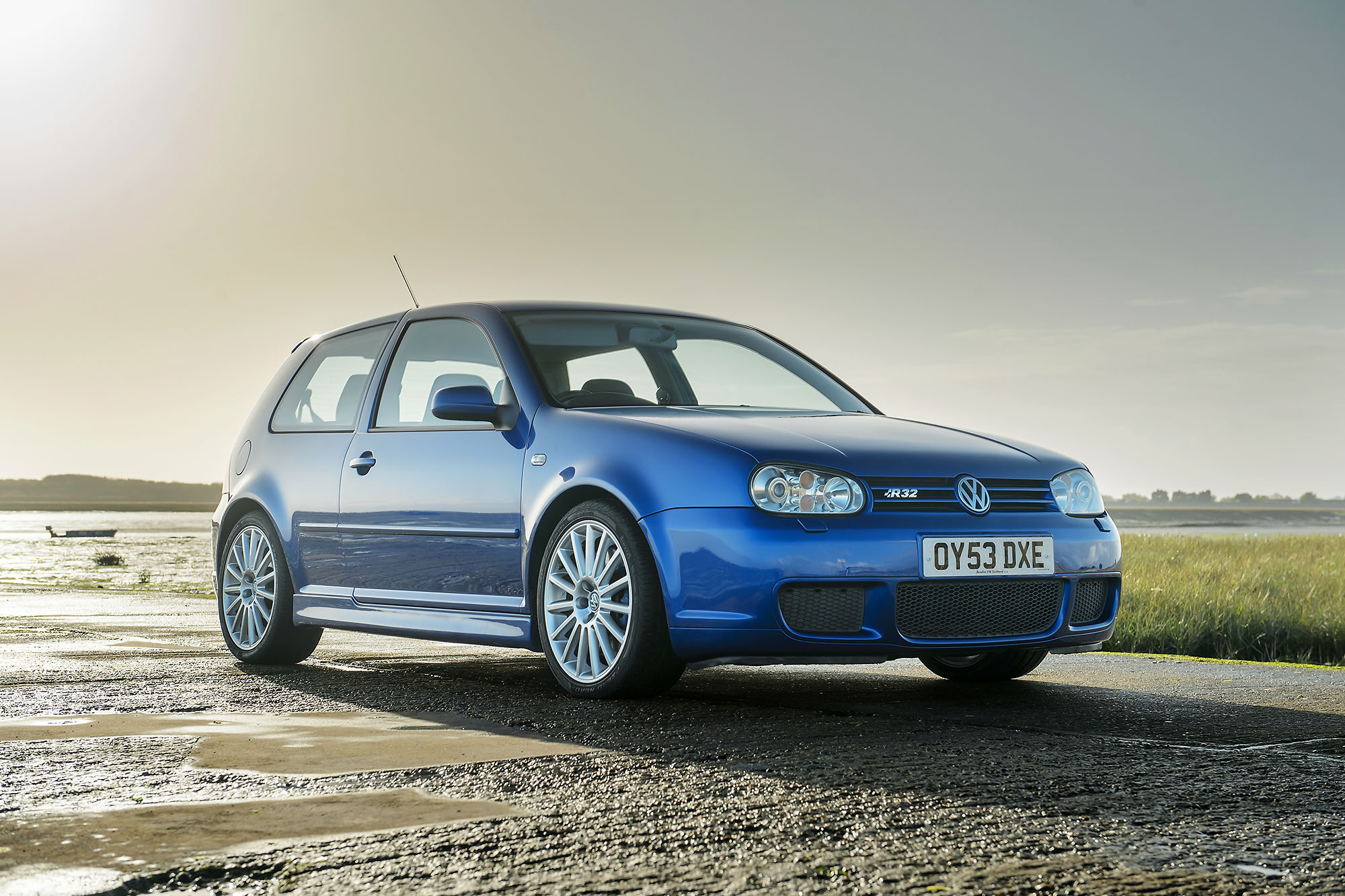 2003 VOLKSWAGEN GOLF (MK4) R32