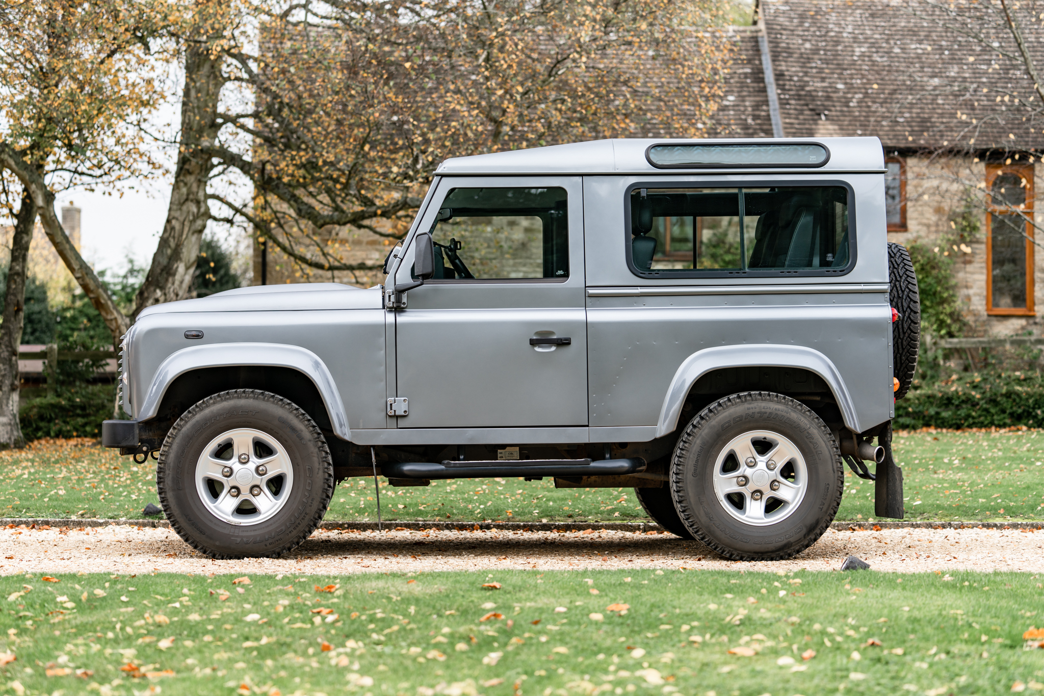 2012 LAND ROVER DEFENDER 90 XS - 22,200 MILES