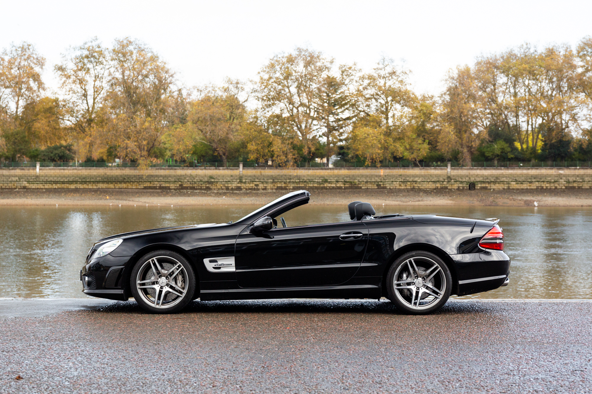 2009 MERCEDES-BENZ (R230) SL63 AMG PERFORMANCE PACK