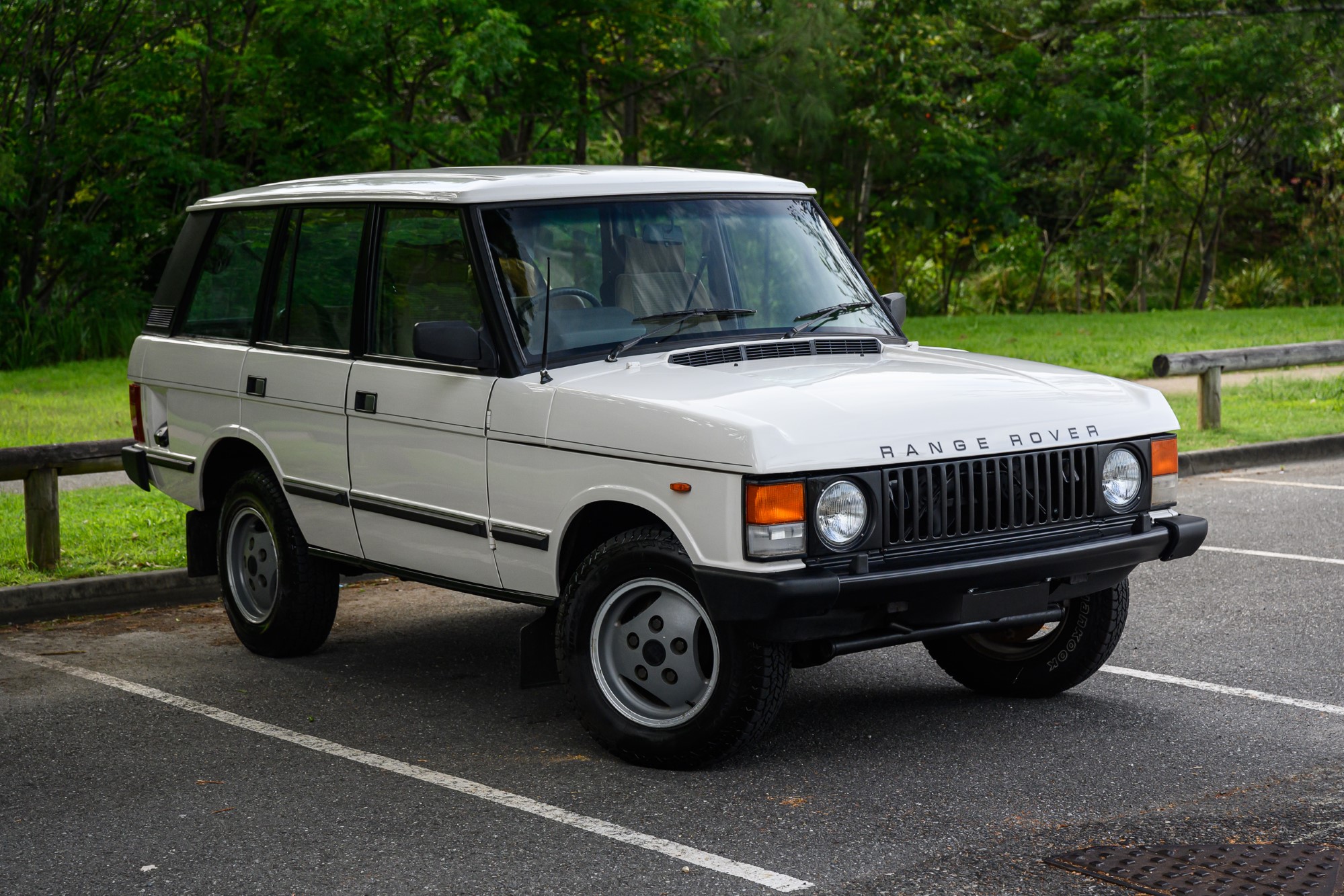 1986 RANGE ROVER CLASSIC 3.5 V8 for sale by auction in Brisbane ...