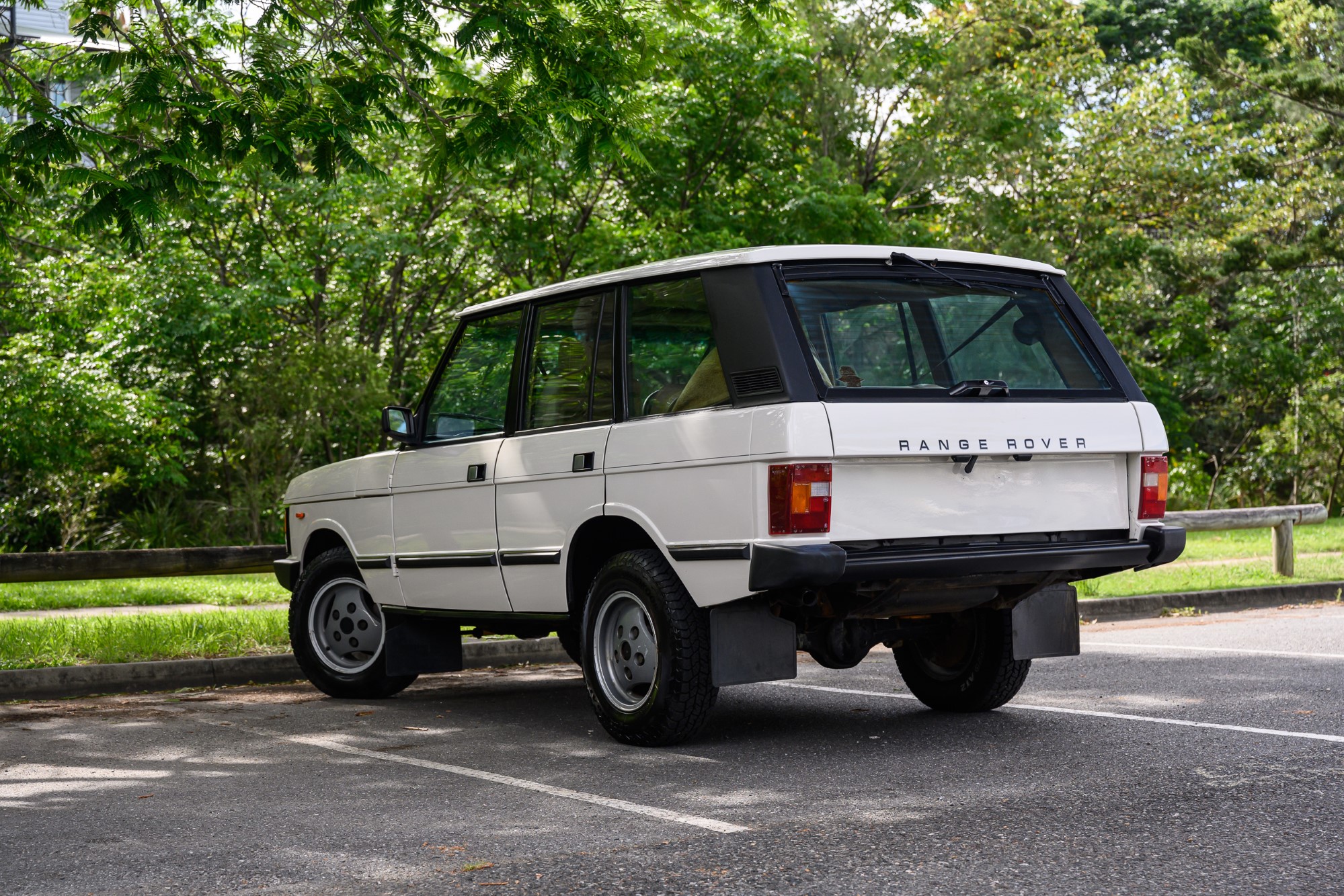 1986 RANGE ROVER CLASSIC 3.5 V8 for sale by auction in Brisbane ...