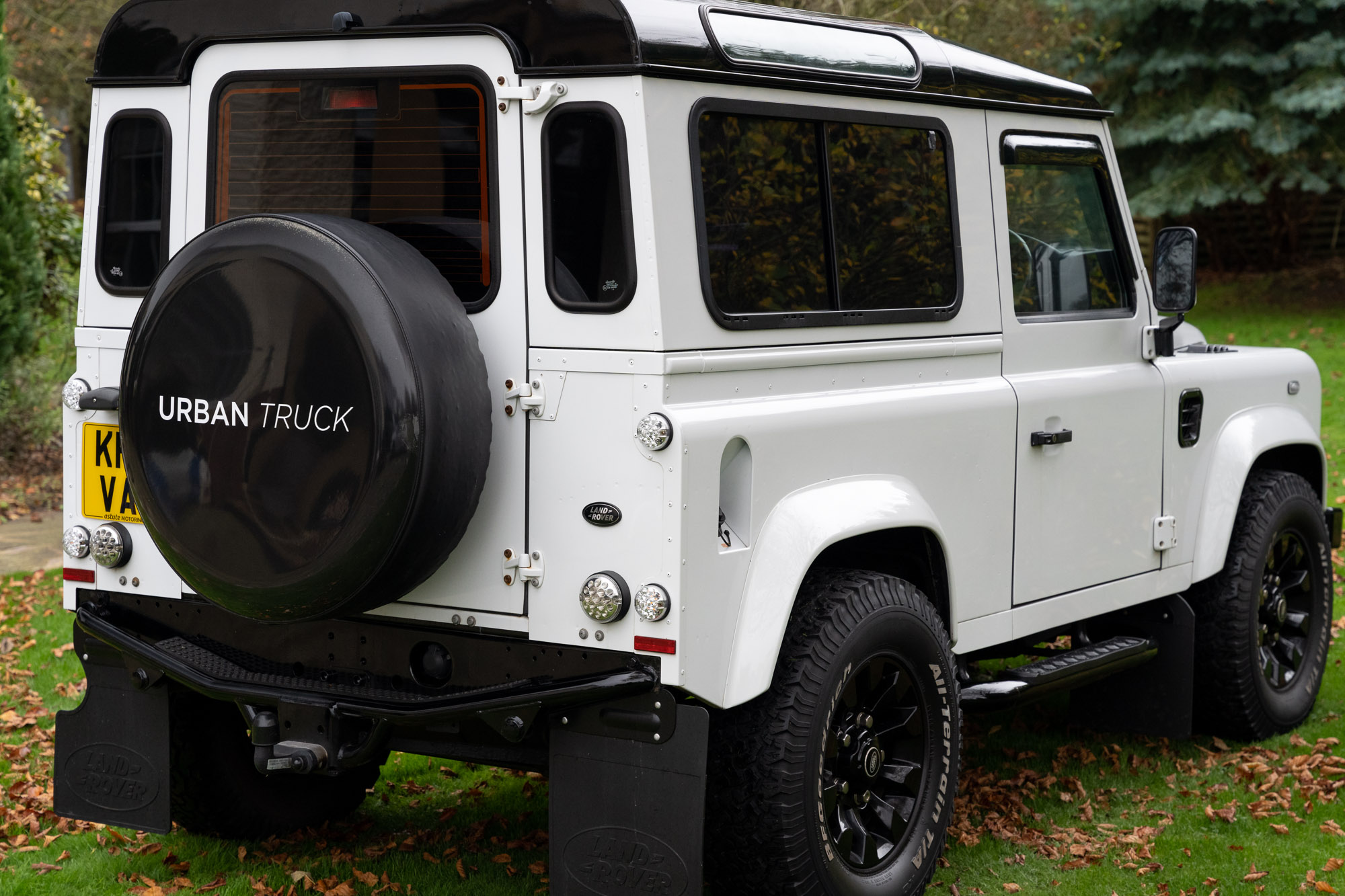 2015 LAND ROVER DEFENDER 90 XS - 34,404 MILES