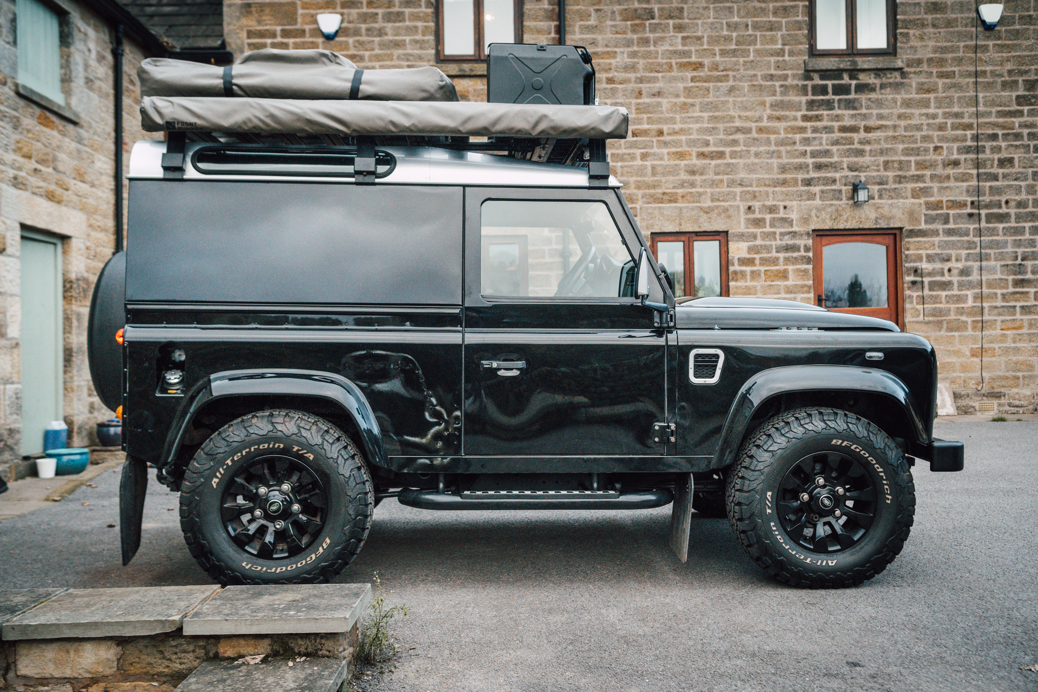 2016 LAND ROVER DEFENDER 90 XS OVERLAND - VAT Q