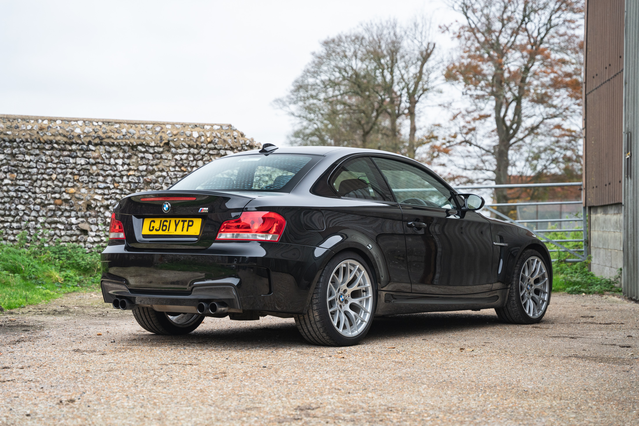 2011 BMW 1M COUPE