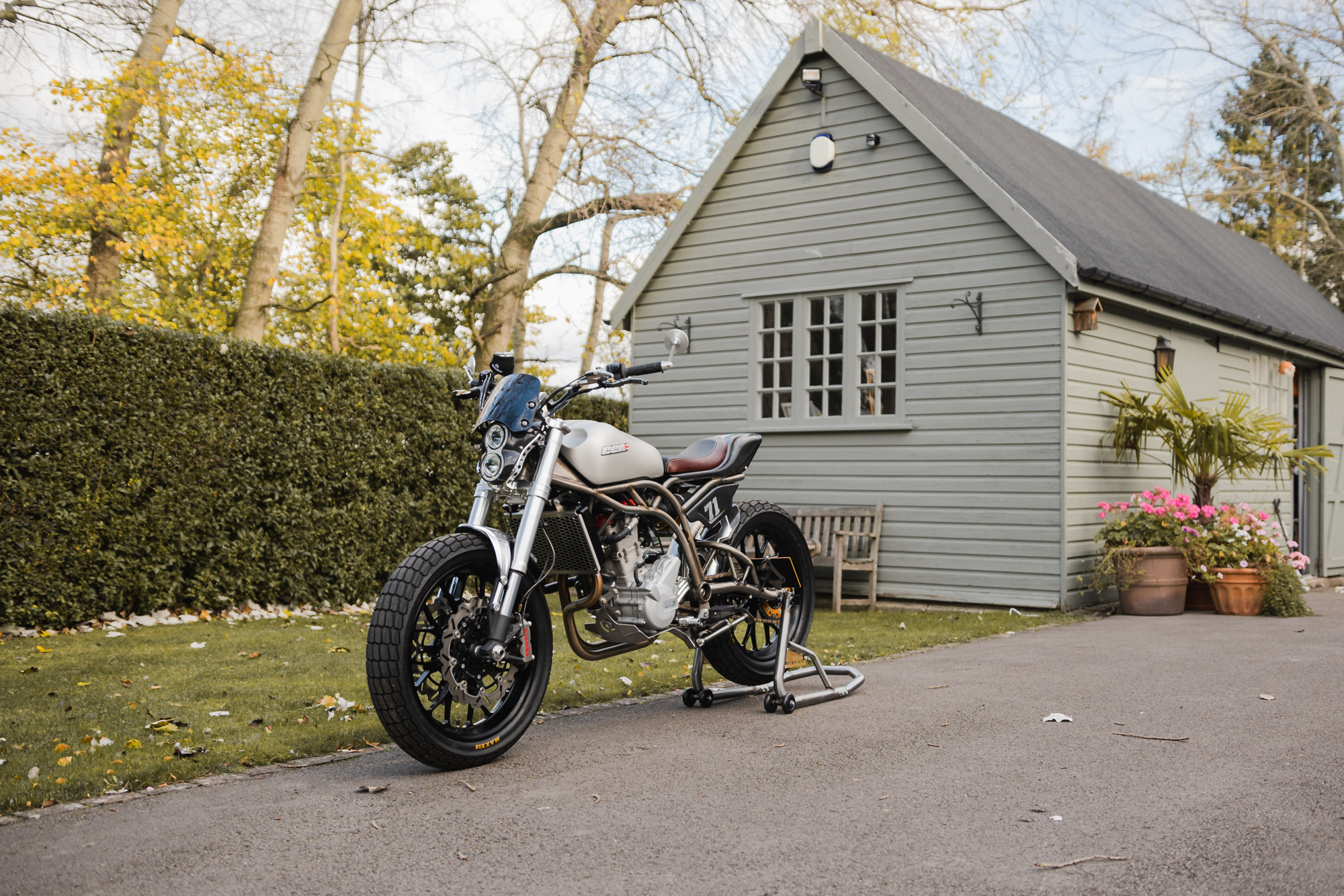 2019 CCM SPITFIRE FLAT TRACKER #44