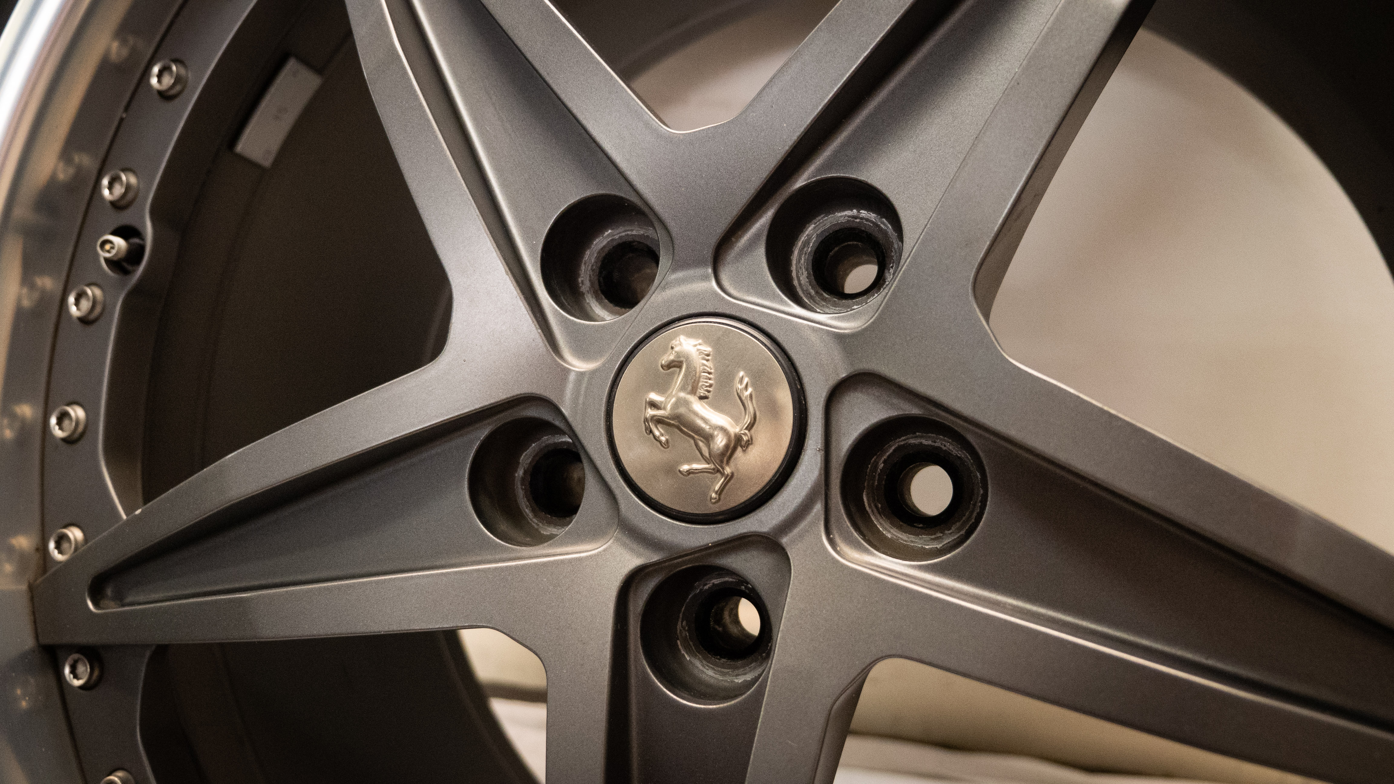 SET OF FERRARI 599 HGTE WHEELS AND TYRES