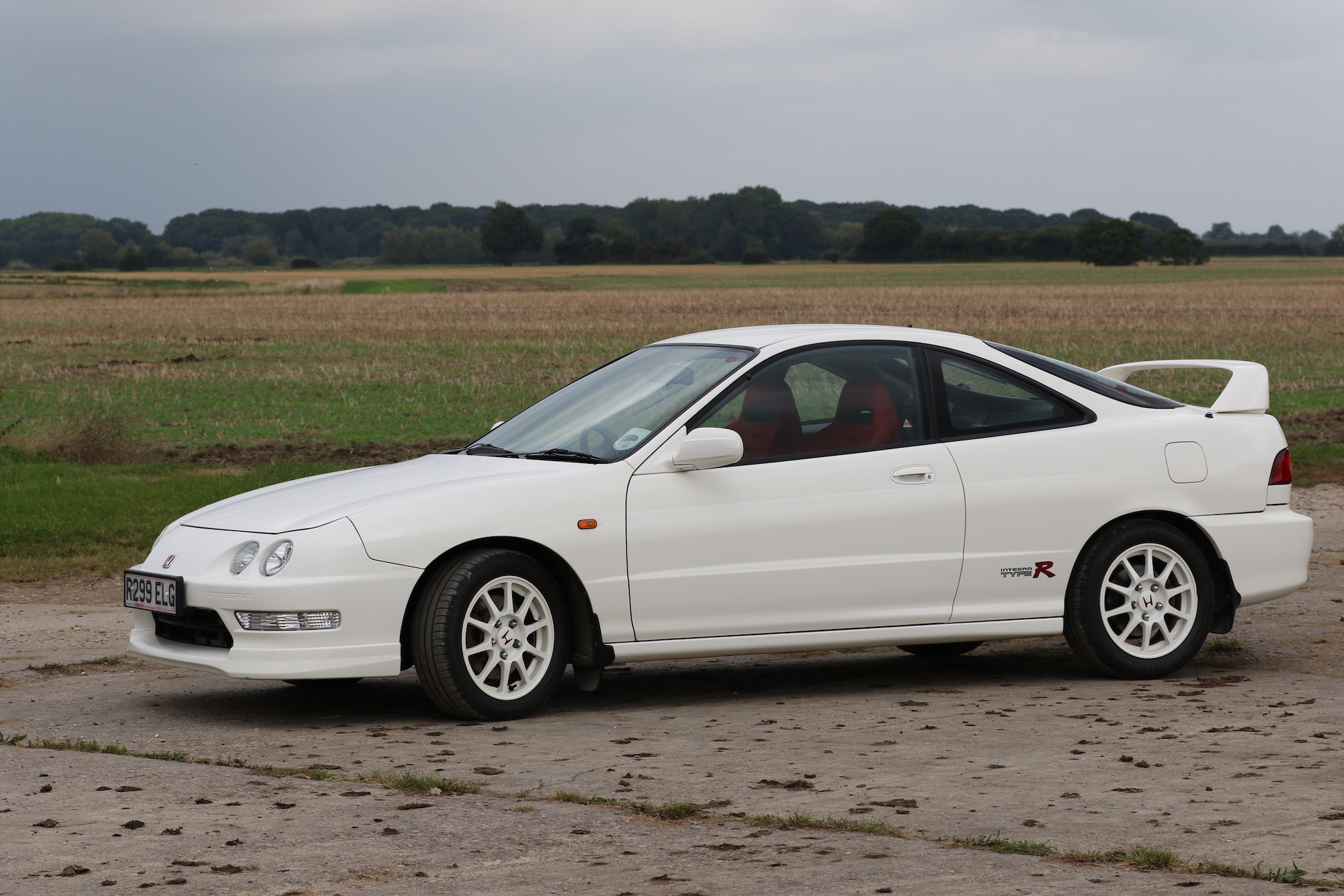 1998 HONDA INTEGRA TYPE R DC2 - 33,500 miles