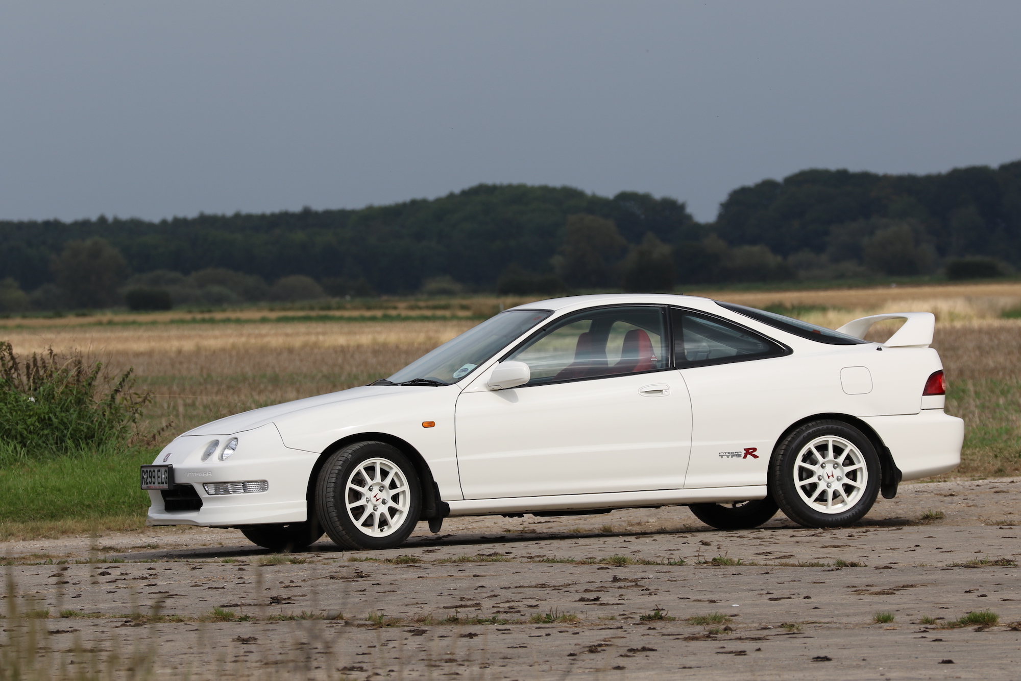 1998 HONDA INTEGRA TYPE R DC2 - 33,500 miles