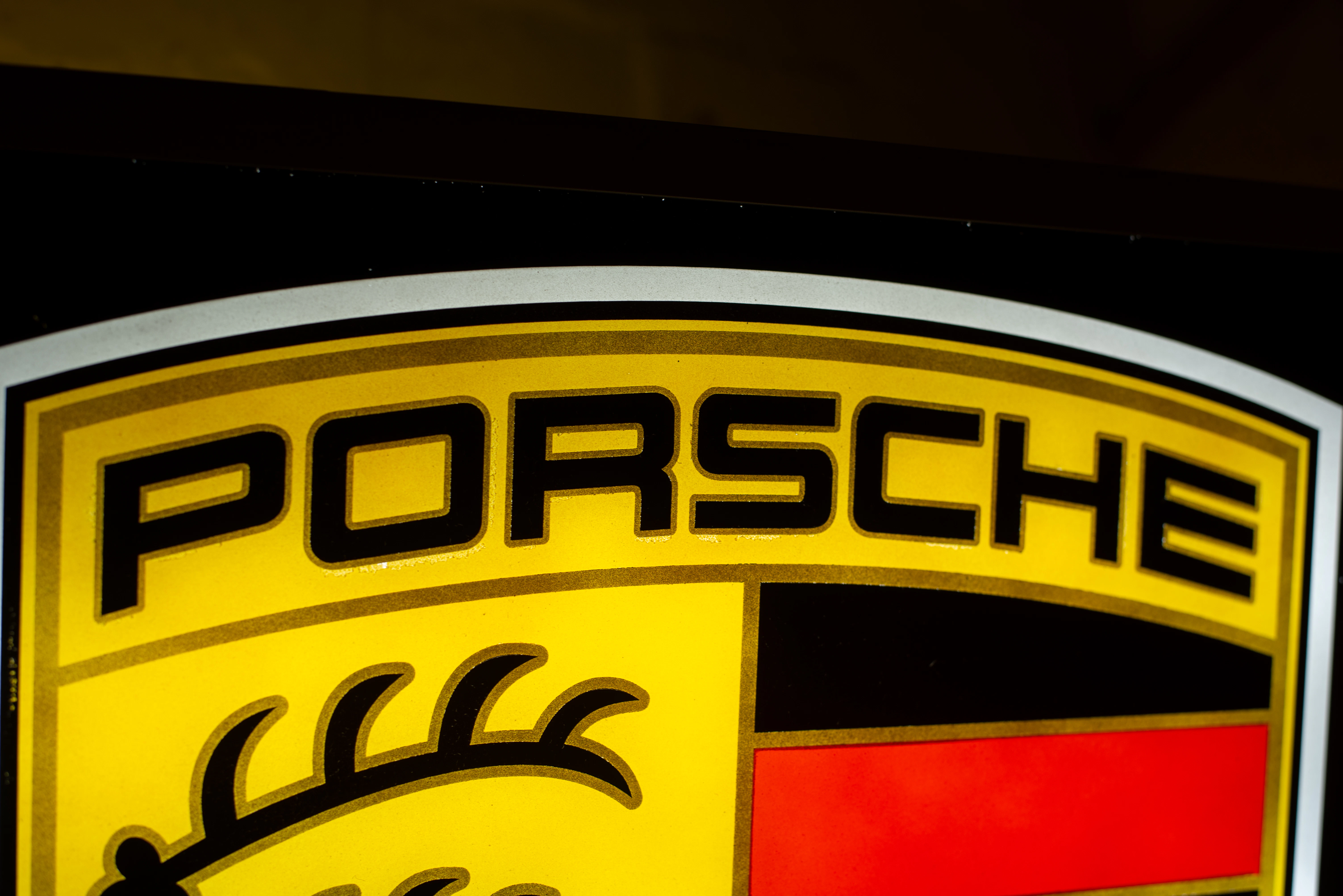 PORSCHE ILLUMINATED SIGN for sale by auction in Burnt Hill, Chieveley ...