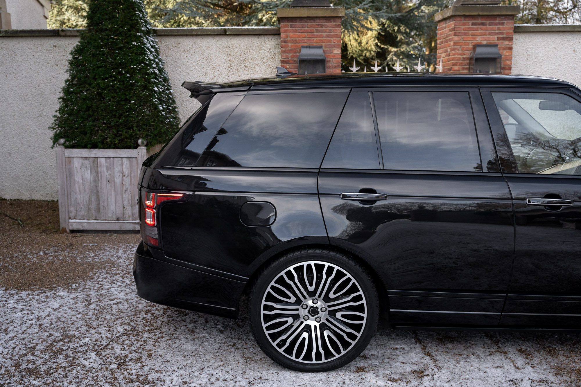 2016 RANGE ROVER AUTOBIOGRAPHY 5.0 V8 - 'OVERFINCH'