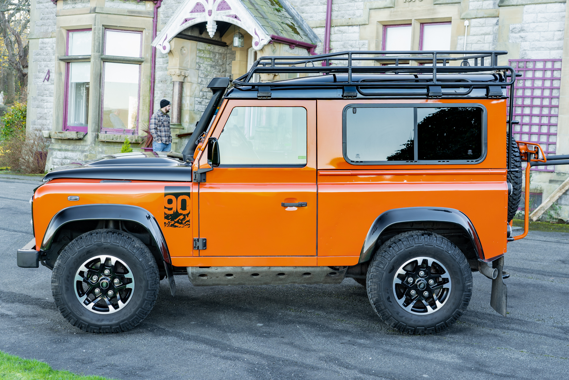 2016 LAND ROVER DEFENDER 90 ADVENTURE