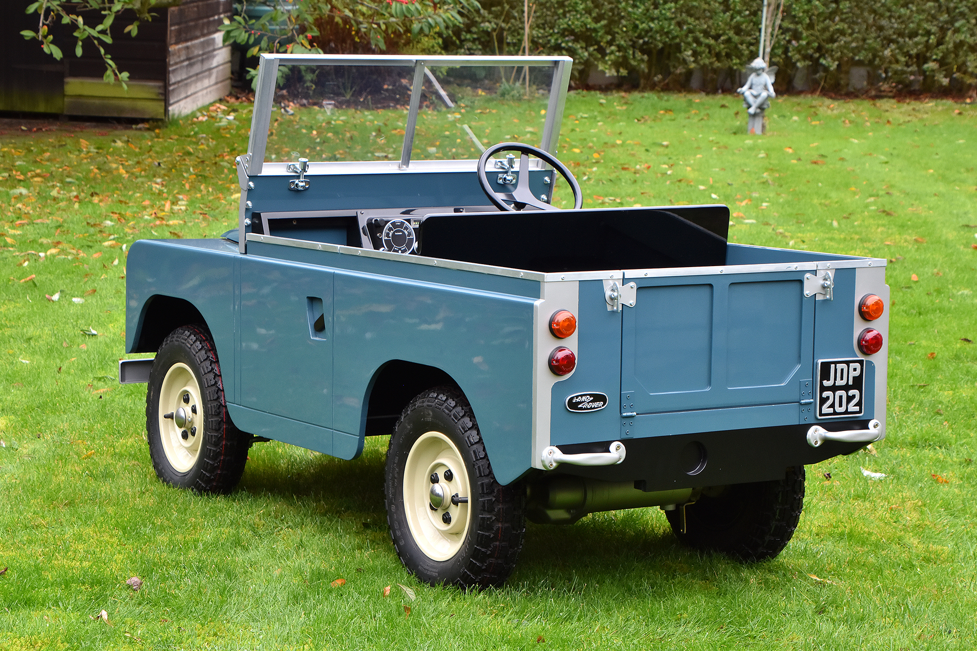 TOYLANDER 2 CHILDREN'S CAR