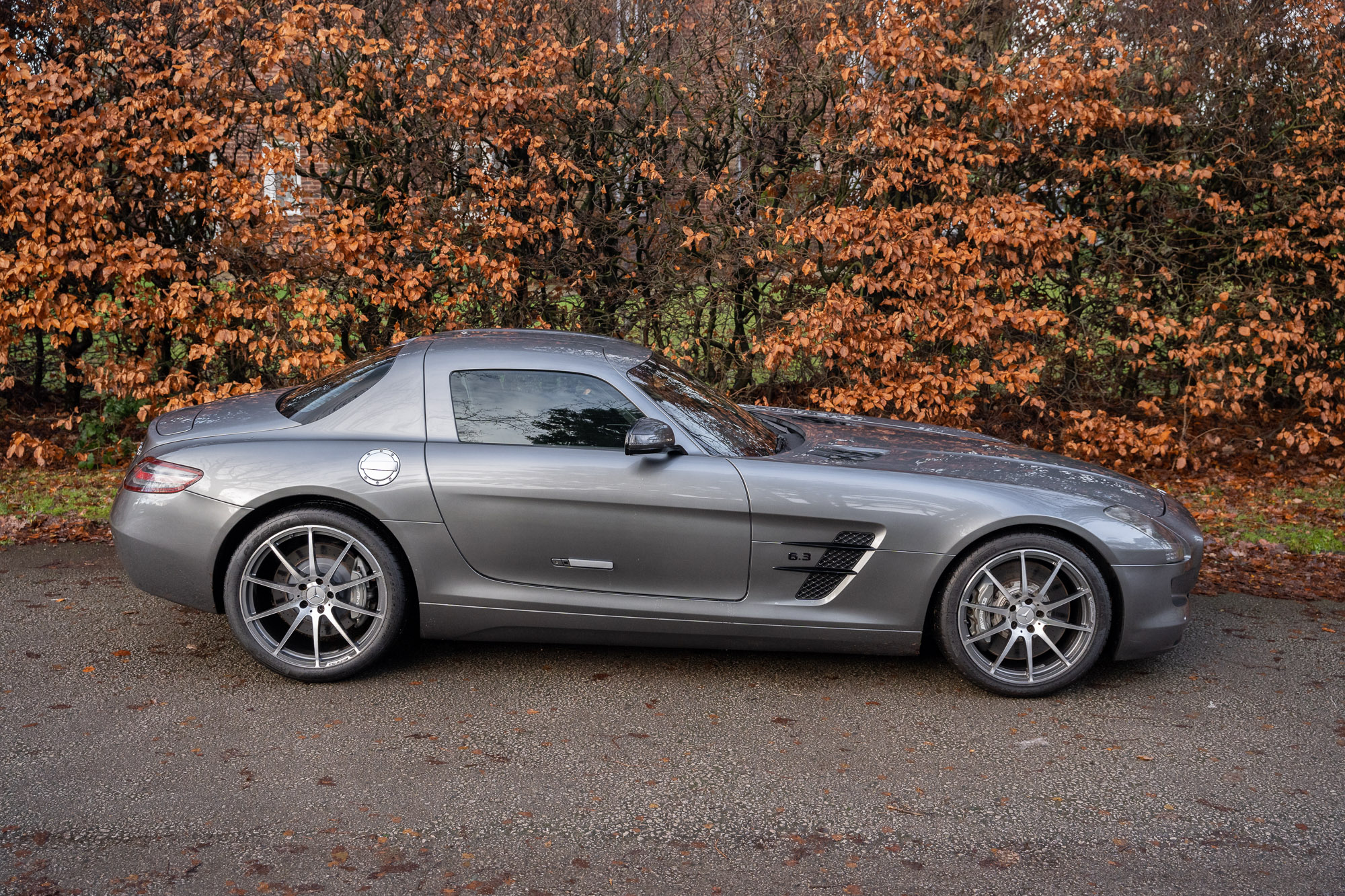 2010 MERCEDES-BENZ SLS AMG
