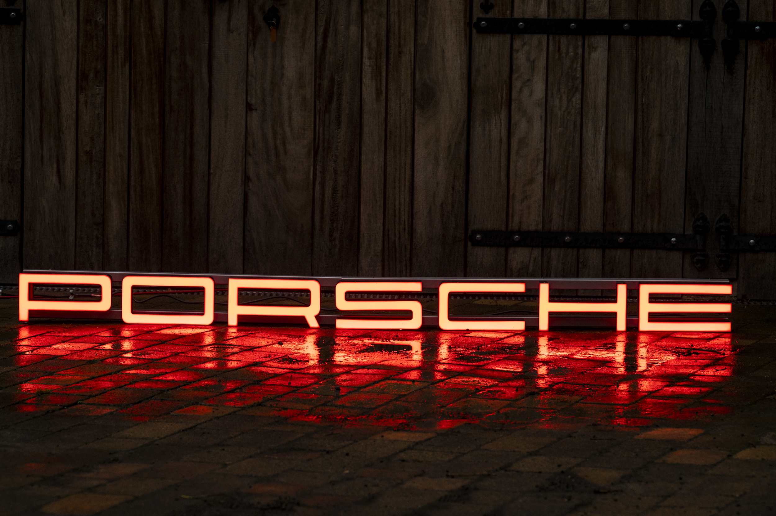 LARGE PORSCHE ILLUMINATED SIGN