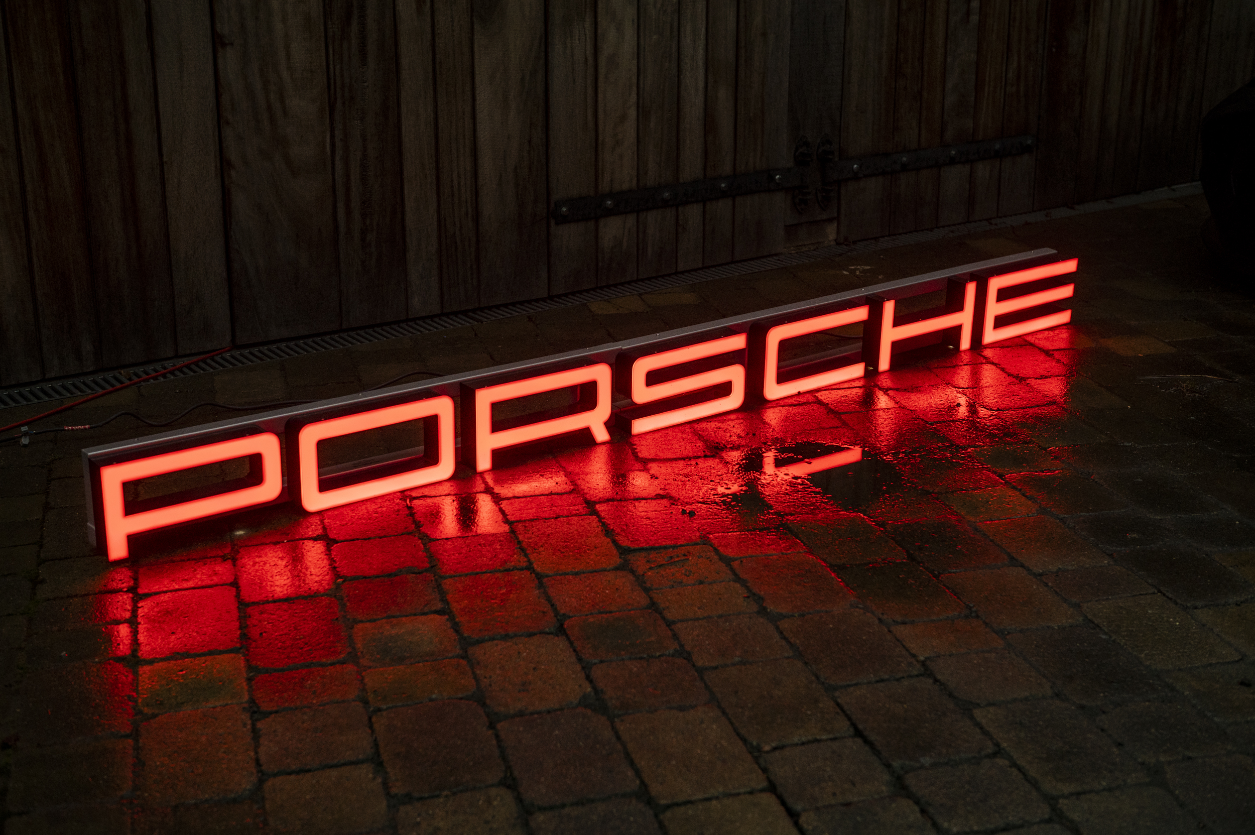 LARGE PORSCHE ILLUMINATED SIGN