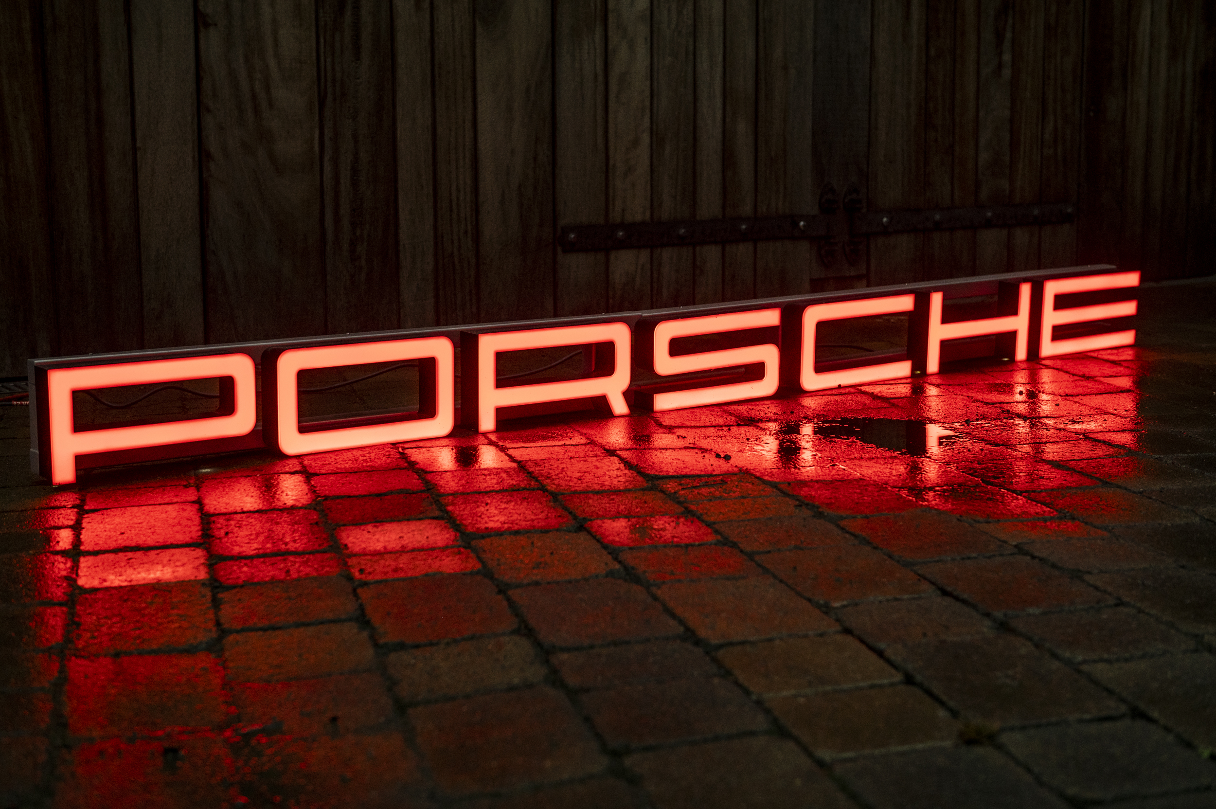 LARGE PORSCHE ILLUMINATED SIGN