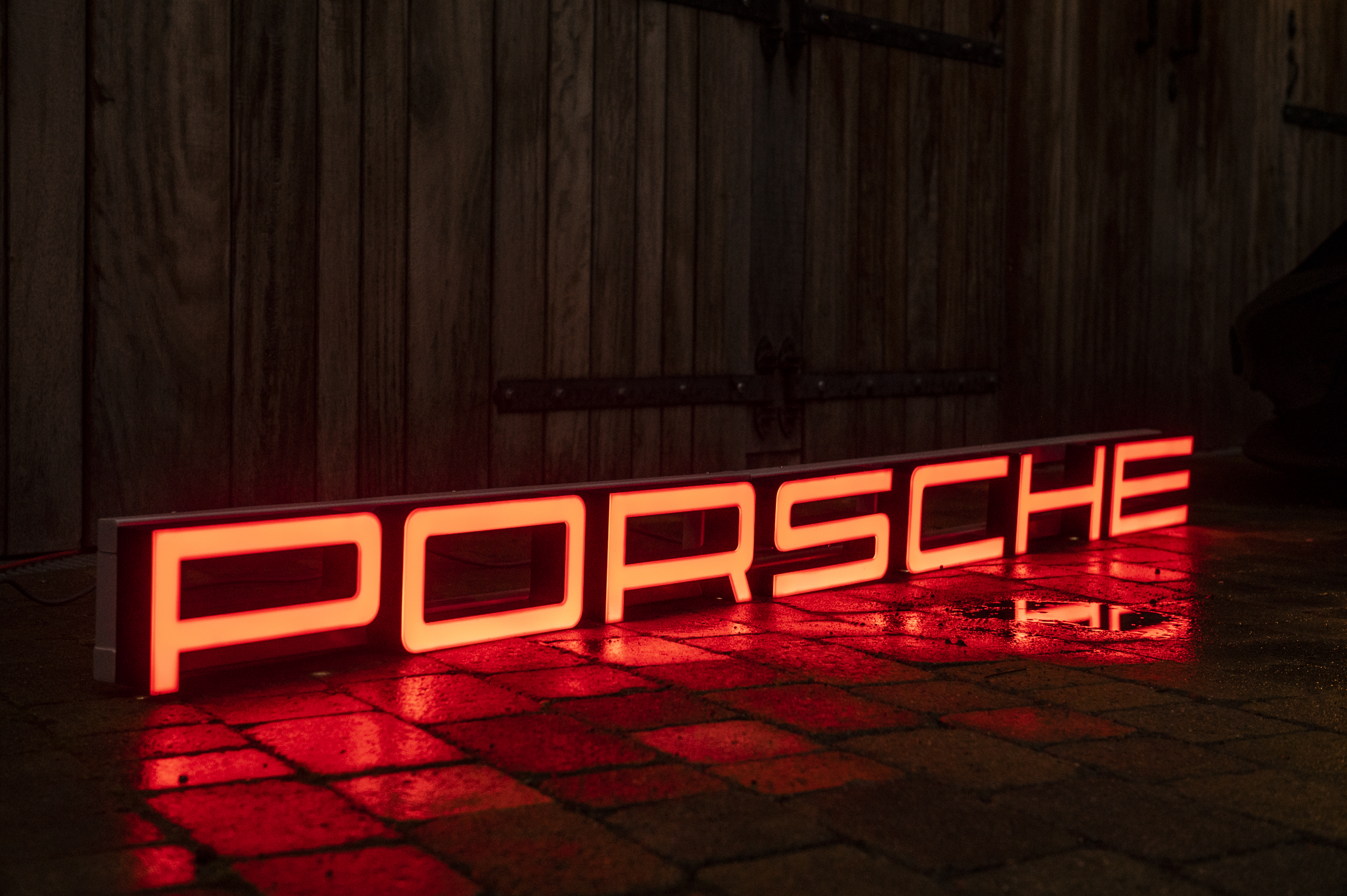 LARGE PORSCHE ILLUMINATED SIGN