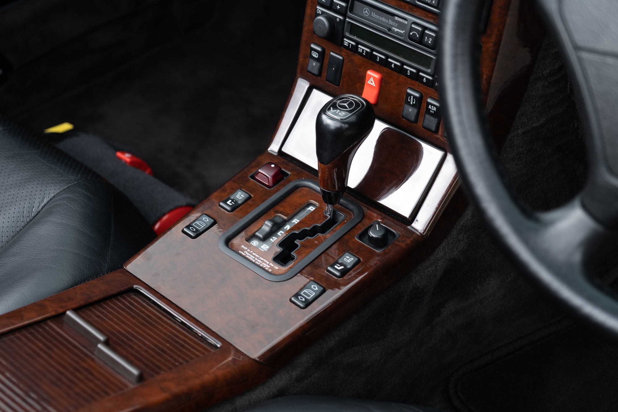 1995 MERCEDES-BENZ (R129) SL600