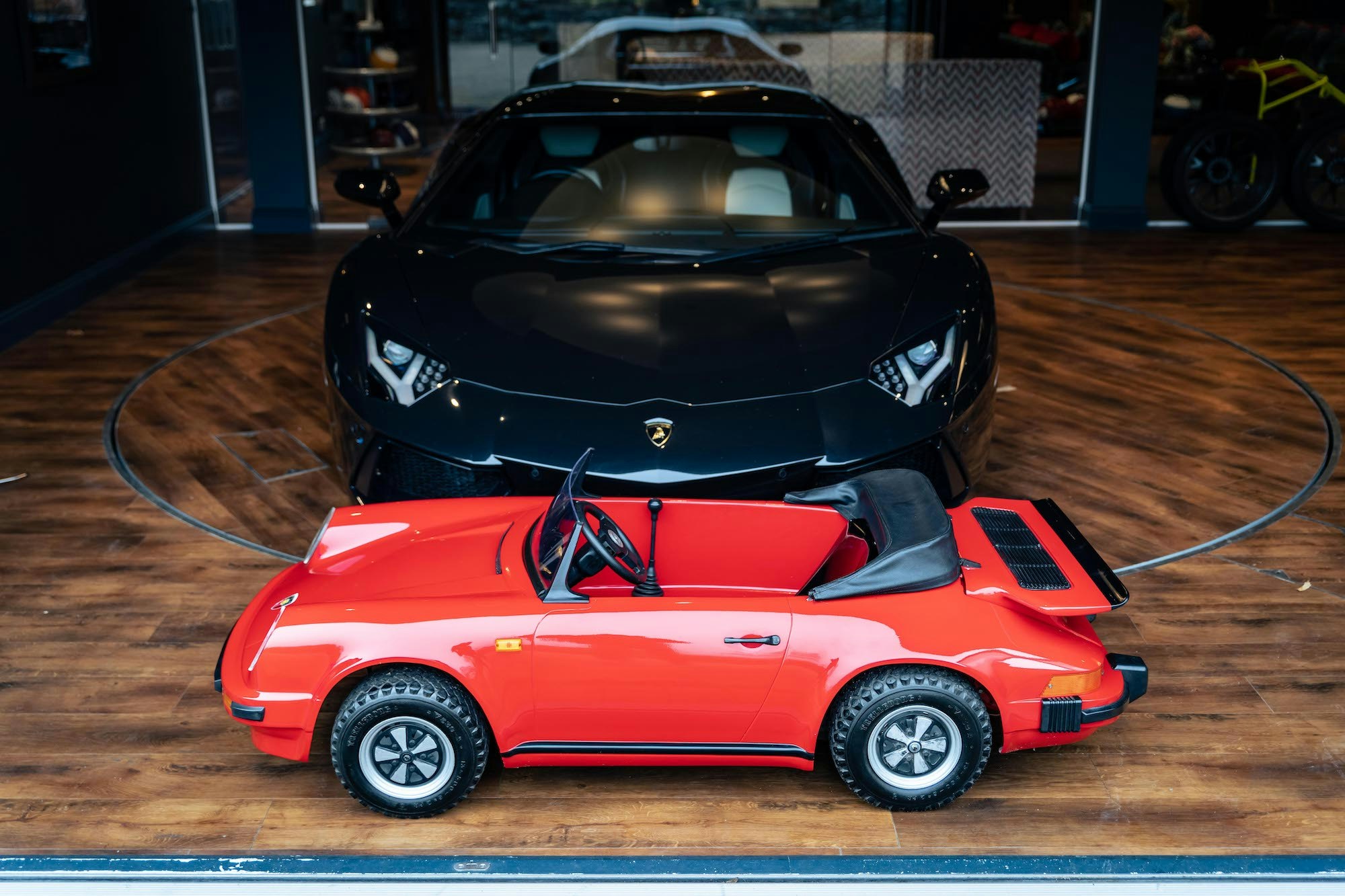 PORSCHE 911 CARRERA JUNIOR CHILDREN'S CAR