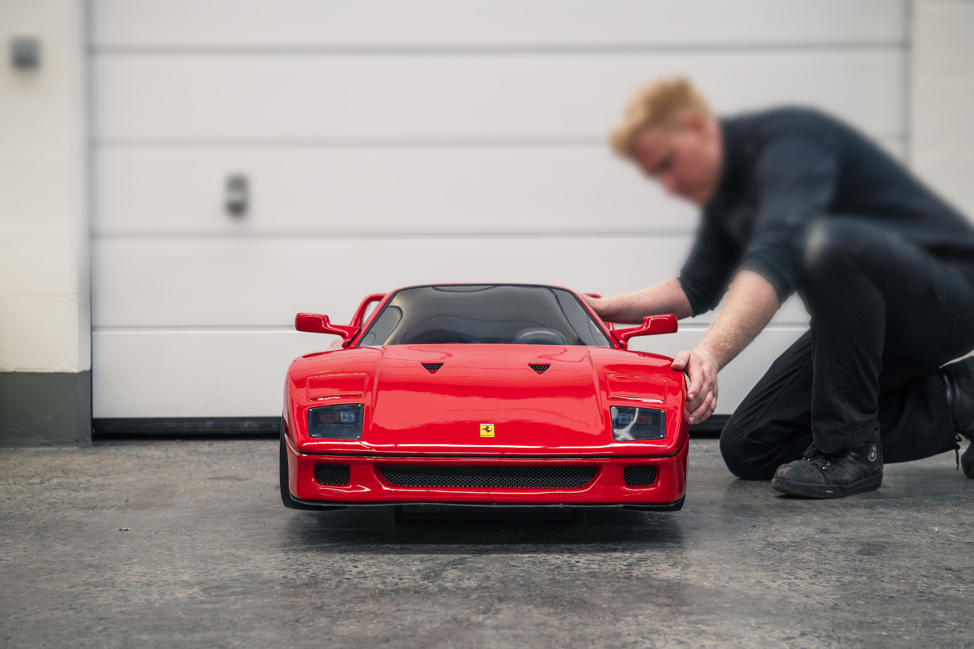 FERRARI F40 SCALE MODEL