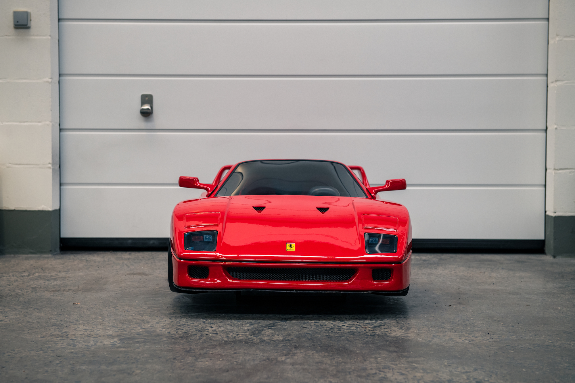 FERRARI F40 SCALE MODEL