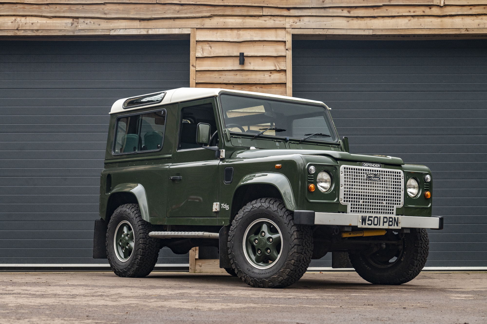 2000 LAND ROVER DEFENDER 90 TD5 HERITAGE EDITION