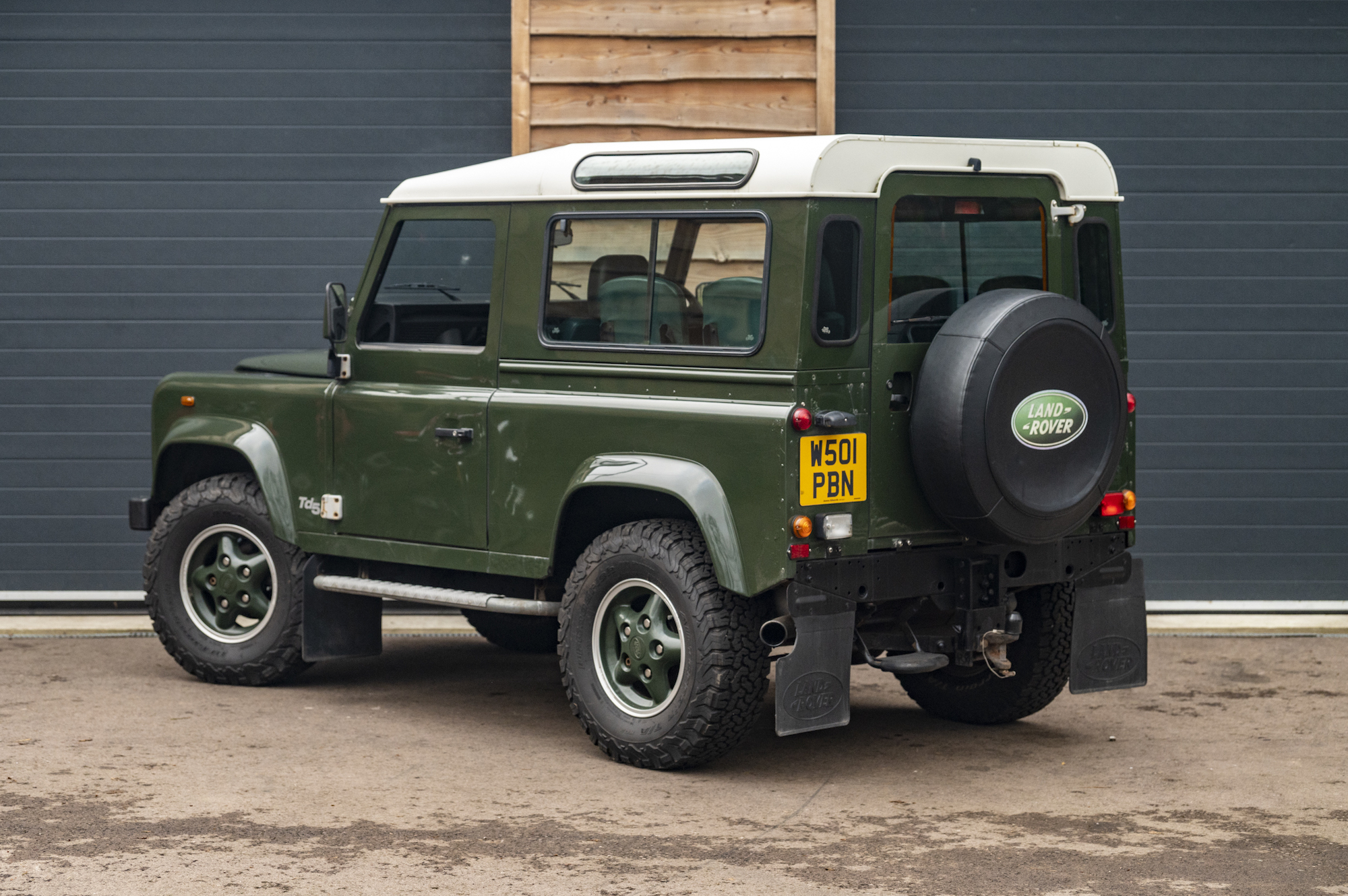 2000 LAND ROVER DEFENDER 90 TD5 HERITAGE EDITION