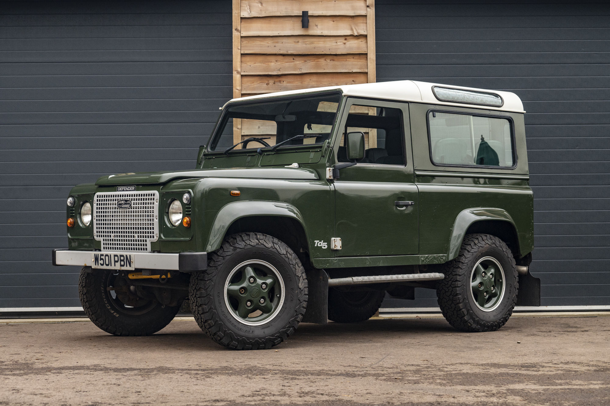 2000 LAND ROVER DEFENDER 90 TD5 HERITAGE EDITION