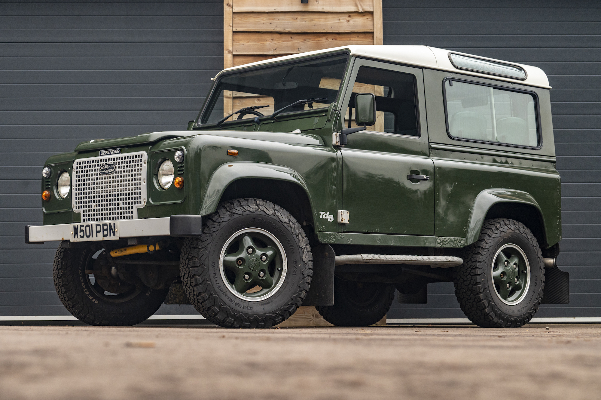 2000 LAND ROVER DEFENDER 90 TD5 HERITAGE EDITION