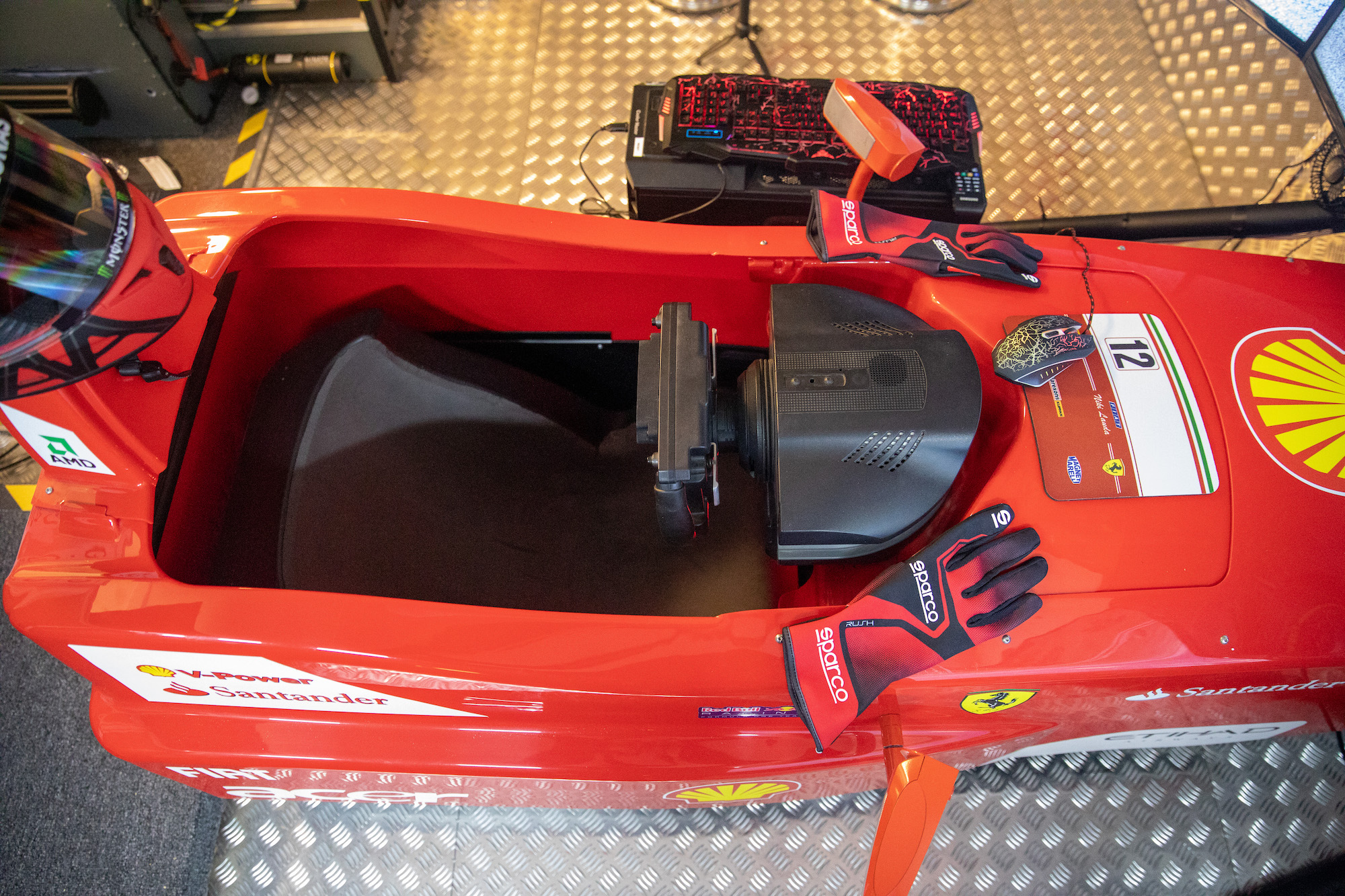 F1 STATIC RACING SIMULATOR - FERRARI LIVERY