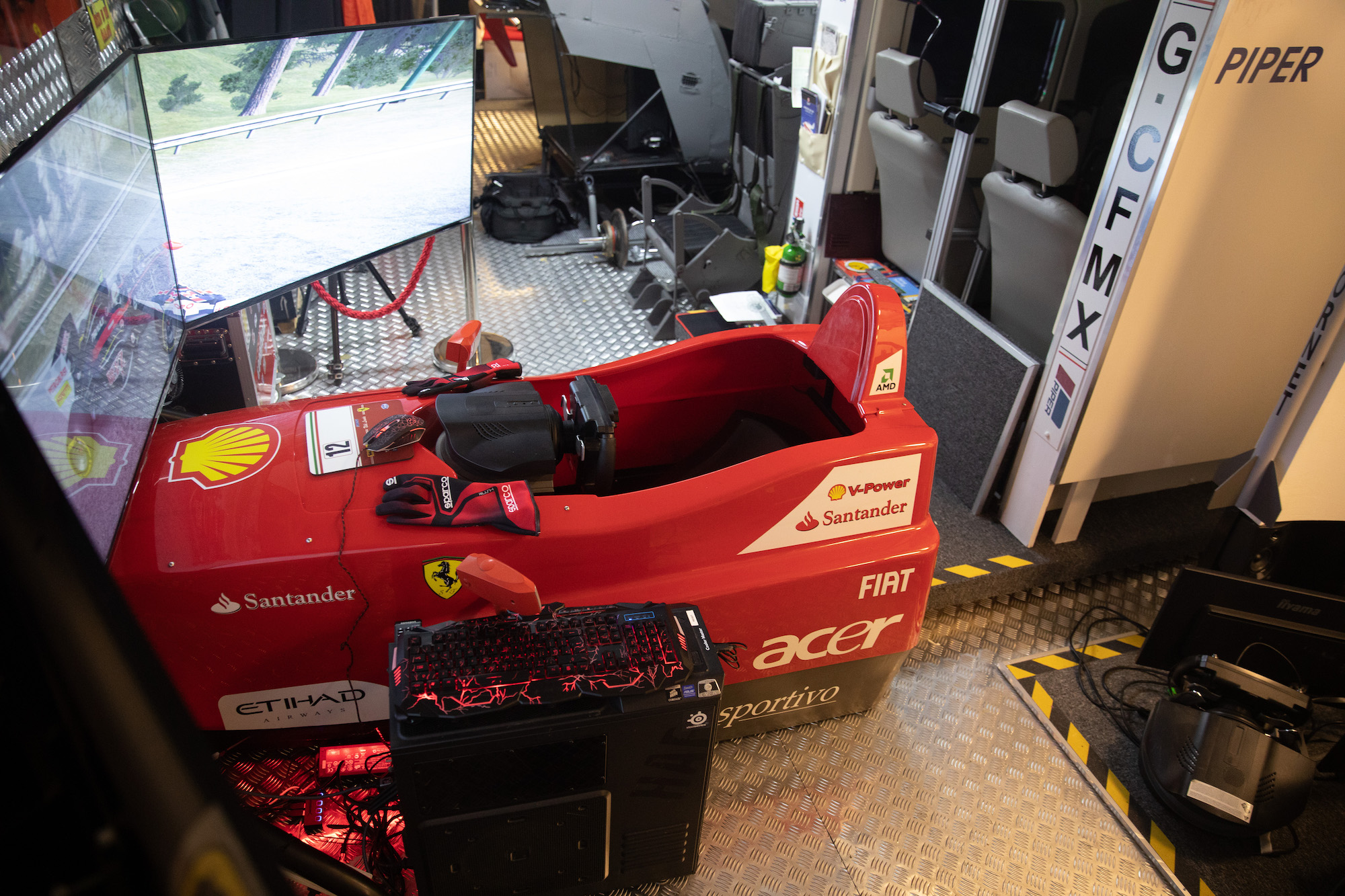 F1 STATIC RACING SIMULATOR - FERRARI LIVERY