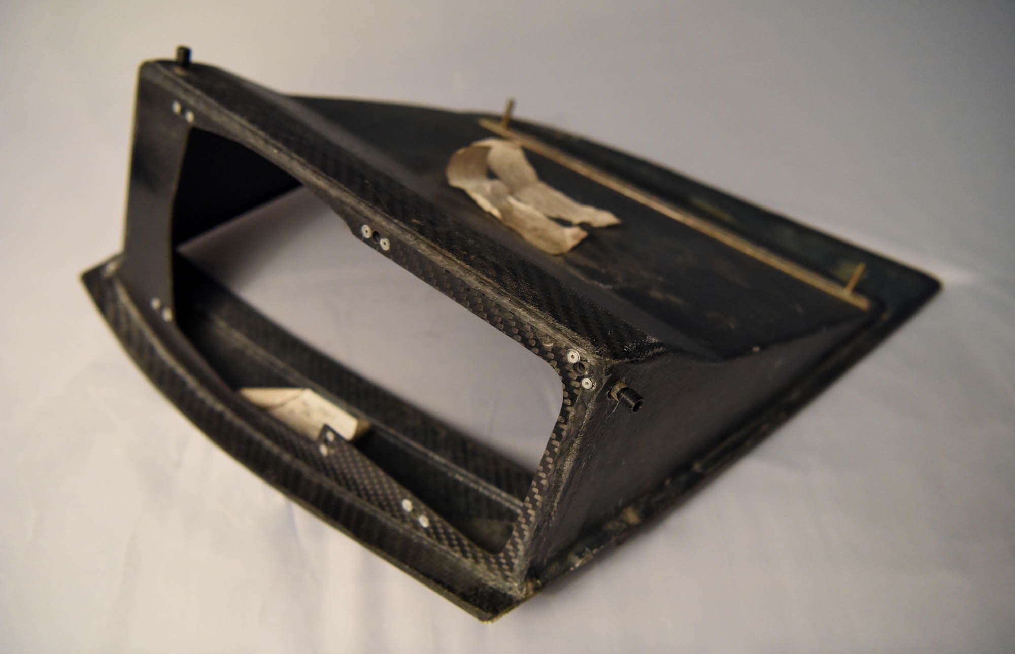 MCLAREN F1 HEADLIGHT SHROUD