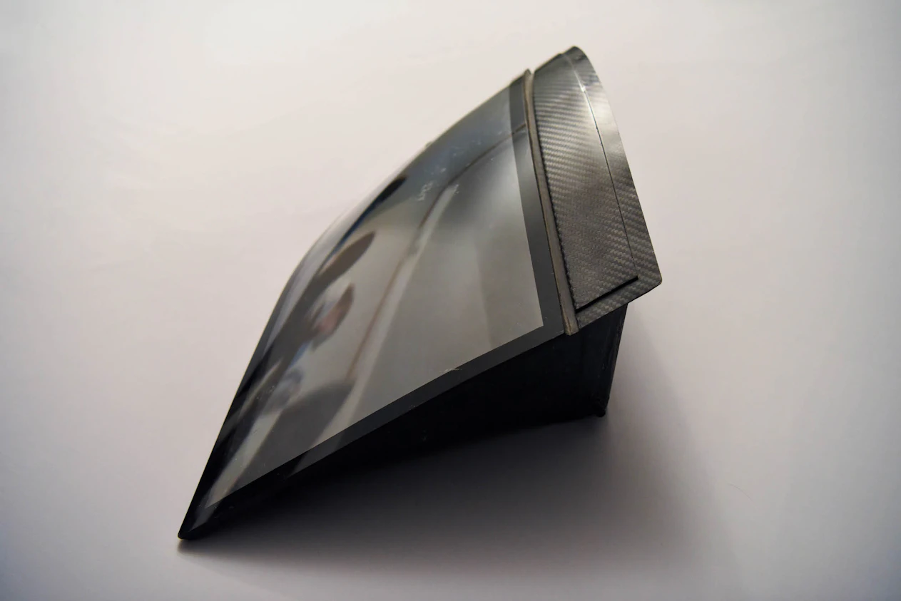 MCLAREN F1 HEADLIGHT SHROUD