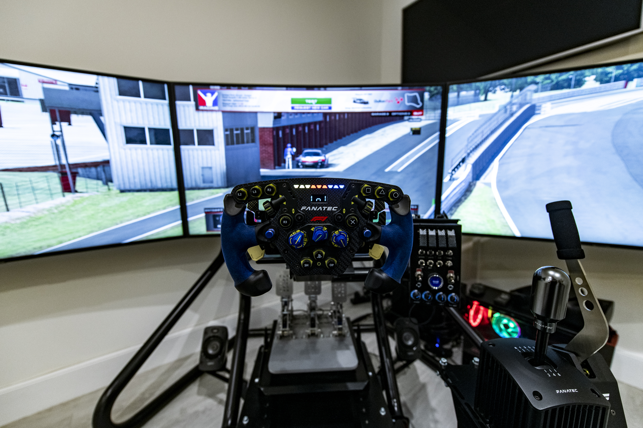CUSTOM RACING SIMULATOR
