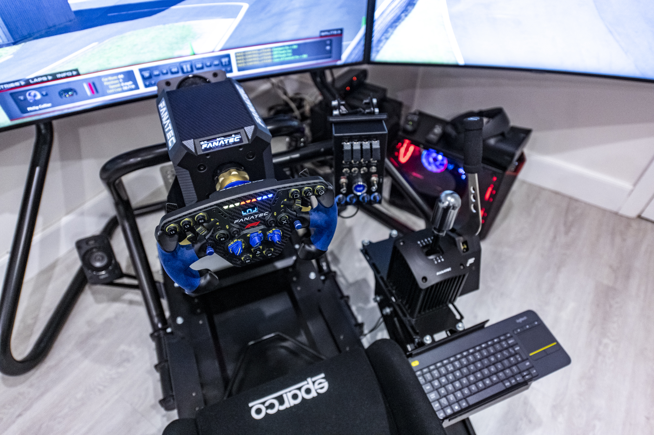 CUSTOM RACING SIMULATOR