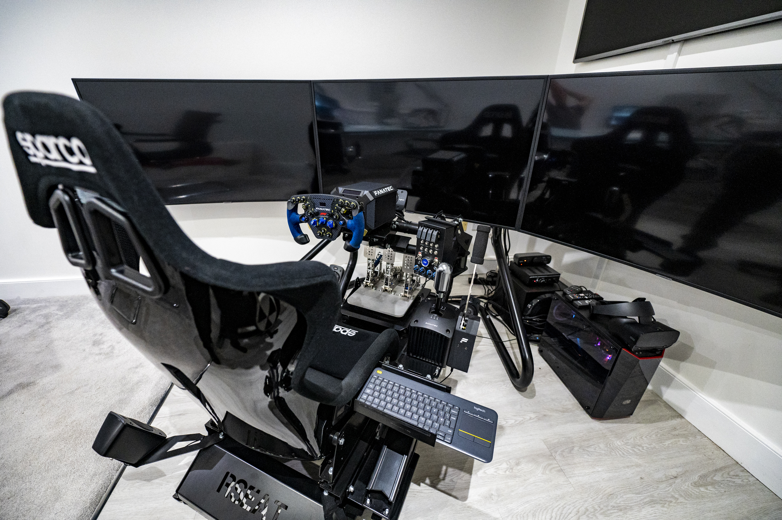 CUSTOM RACING SIMULATOR