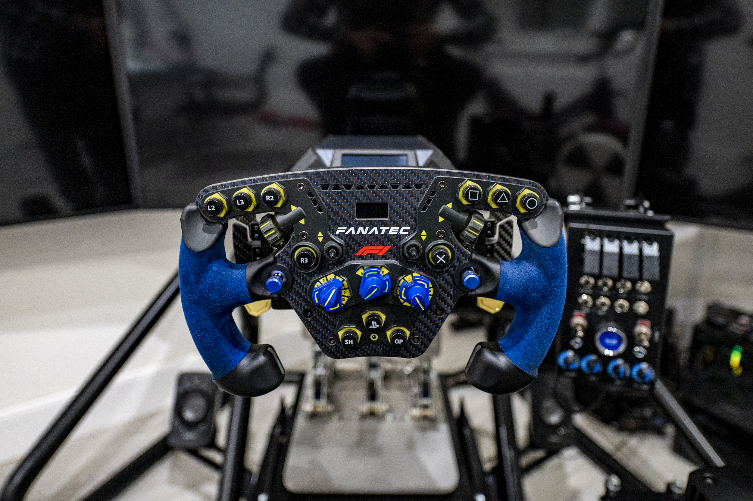 CUSTOM RACING SIMULATOR