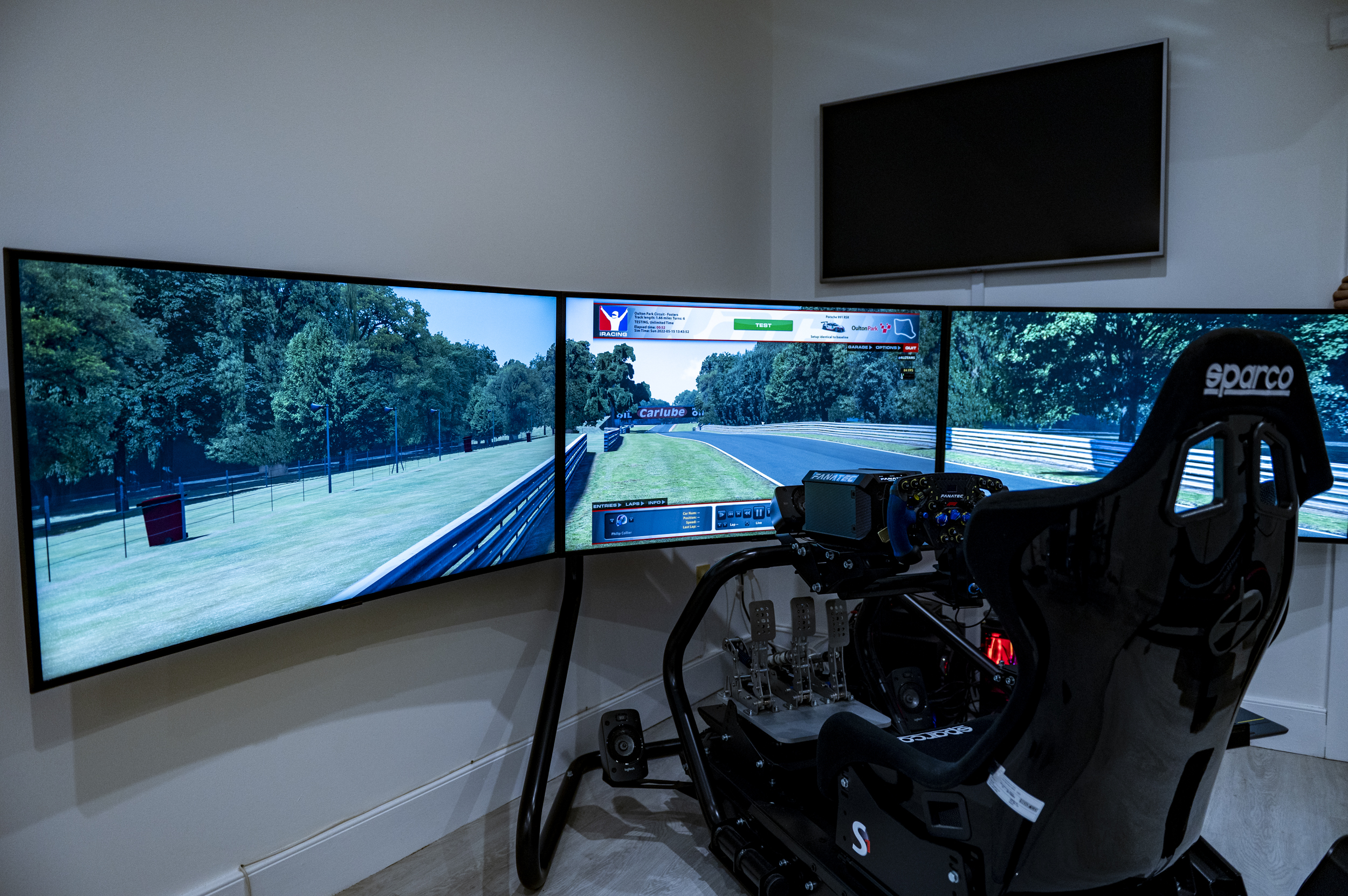 CUSTOM RACING SIMULATOR