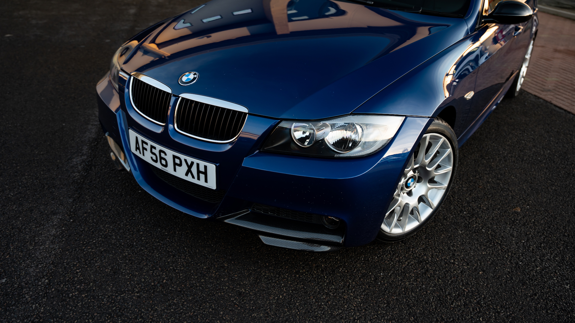 2006 BMW (E90) 320SI